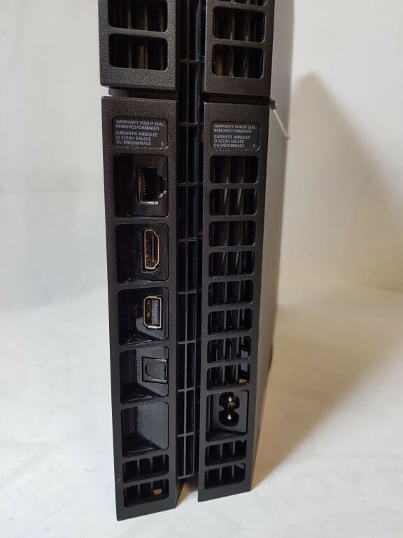 KONSOLA SONY PS4 1TB (CUH-1216B) | Konsole | Loombard.pl