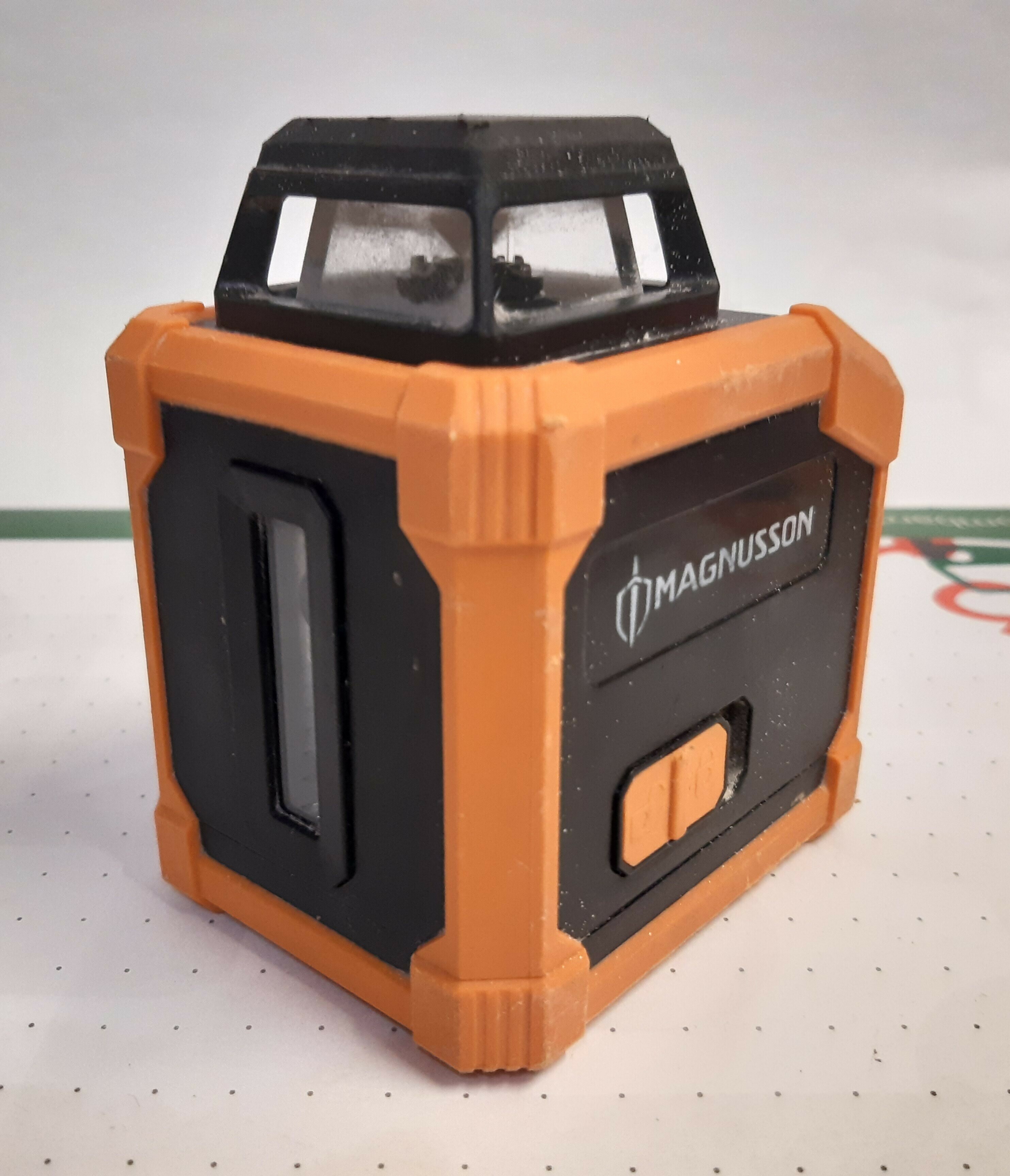 LASER KRZYZOWY ZE STATYWEM MAGNUSSON HLL360 | Lasery krzyżowe | Loombard.pl