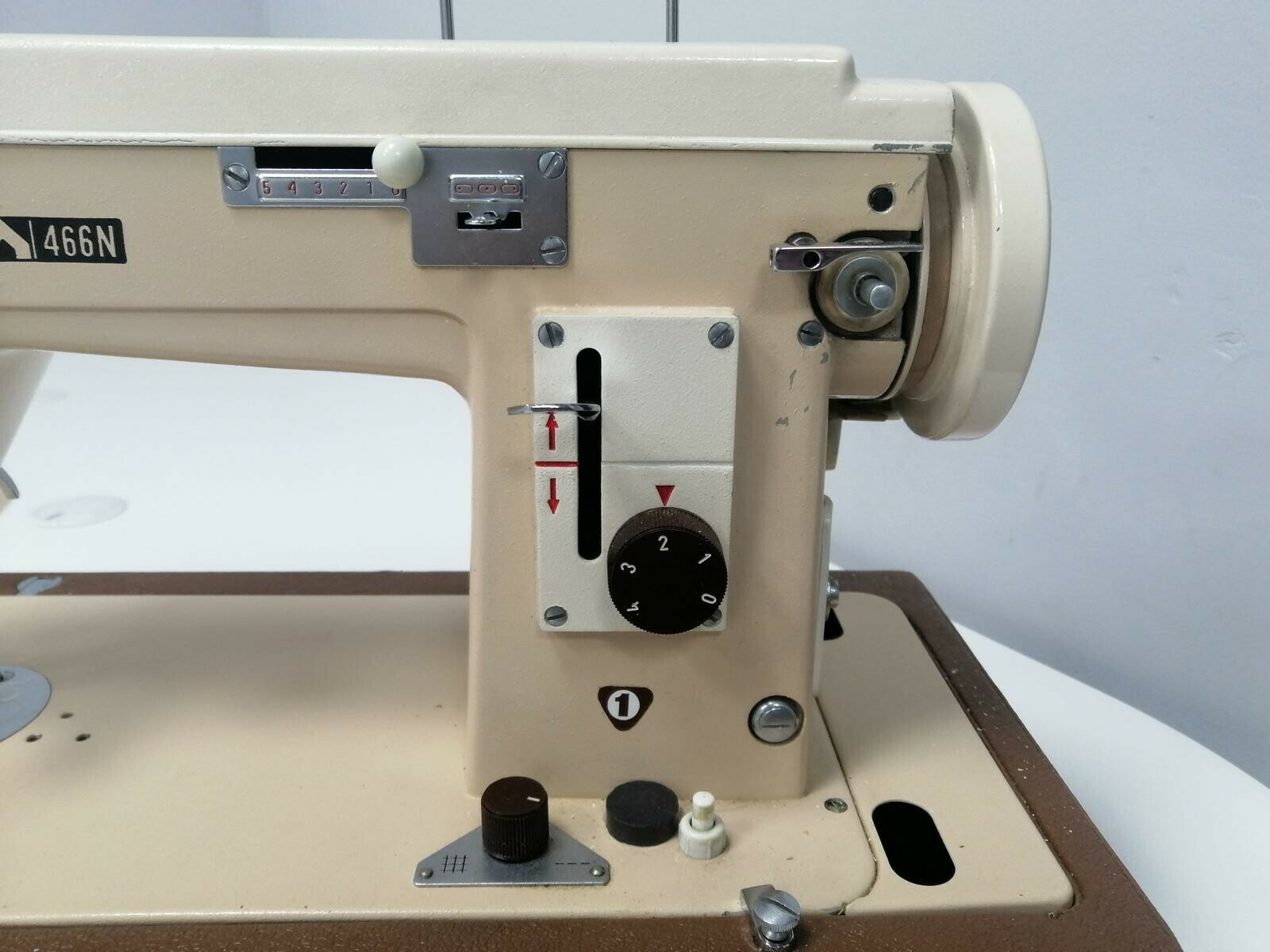 MASZYNA DO SZYCIA ŁUCZNIK 466 | Maszyny do szycia | Loombard.pl
