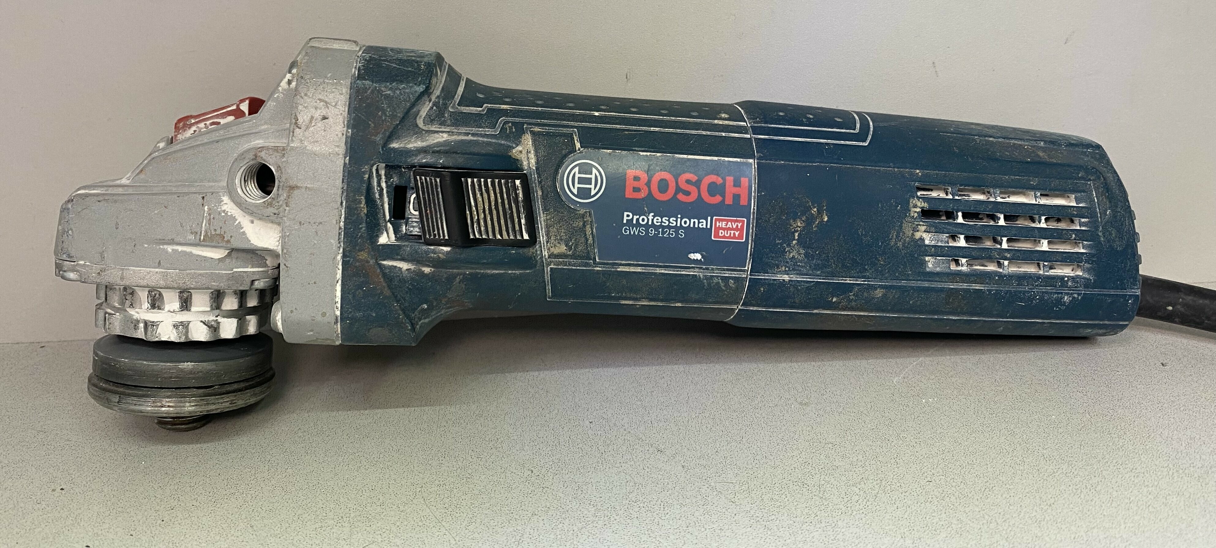 SZLIFIERKA KĄTOWA BOSCH GWS 9-125S ! | Szlifierki mimośrodowe | Loombard.pl