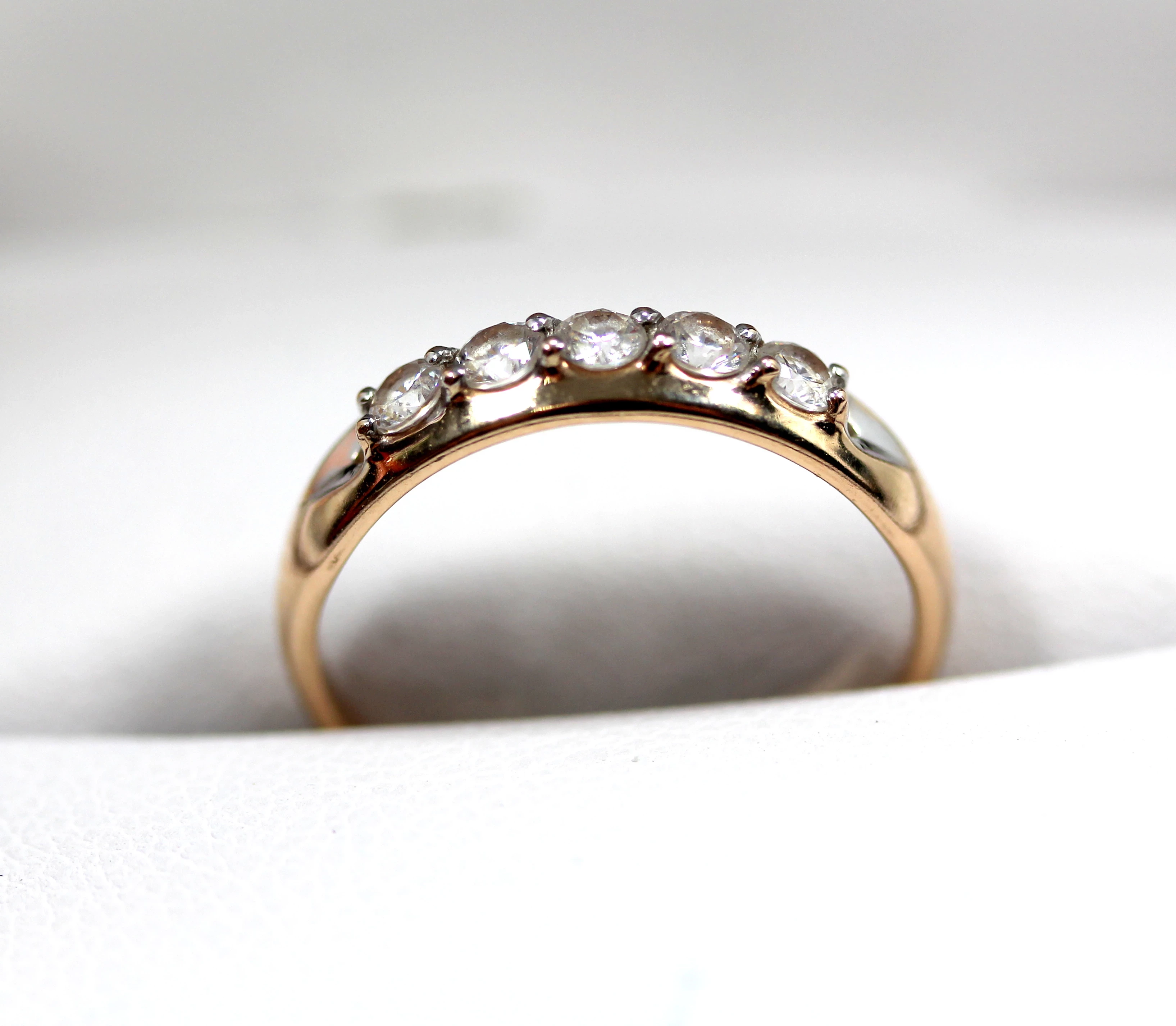 DELIKATNY ZŁOTY PIERŚCIONEK Z CYRKONIAMI R11 P585 | Pierścionki, obrączki | Loombard.pl