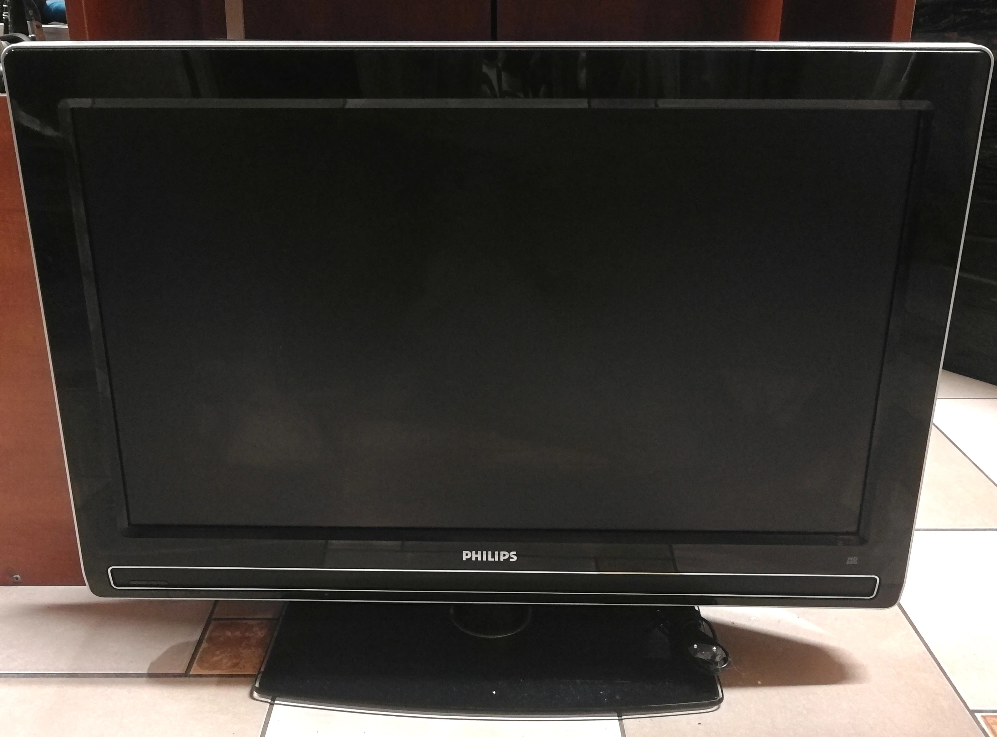 TELEWIZOR LCD PHILIPS SLC7 32 CALE +PILOT | Telewizory | Loombard.pl