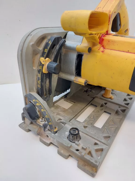 PILARKO-ZAGŁĘBIARKA ELEKTRYCZNA DEWALT DWS520 OPI | Pilarko-zagłębiarki ...