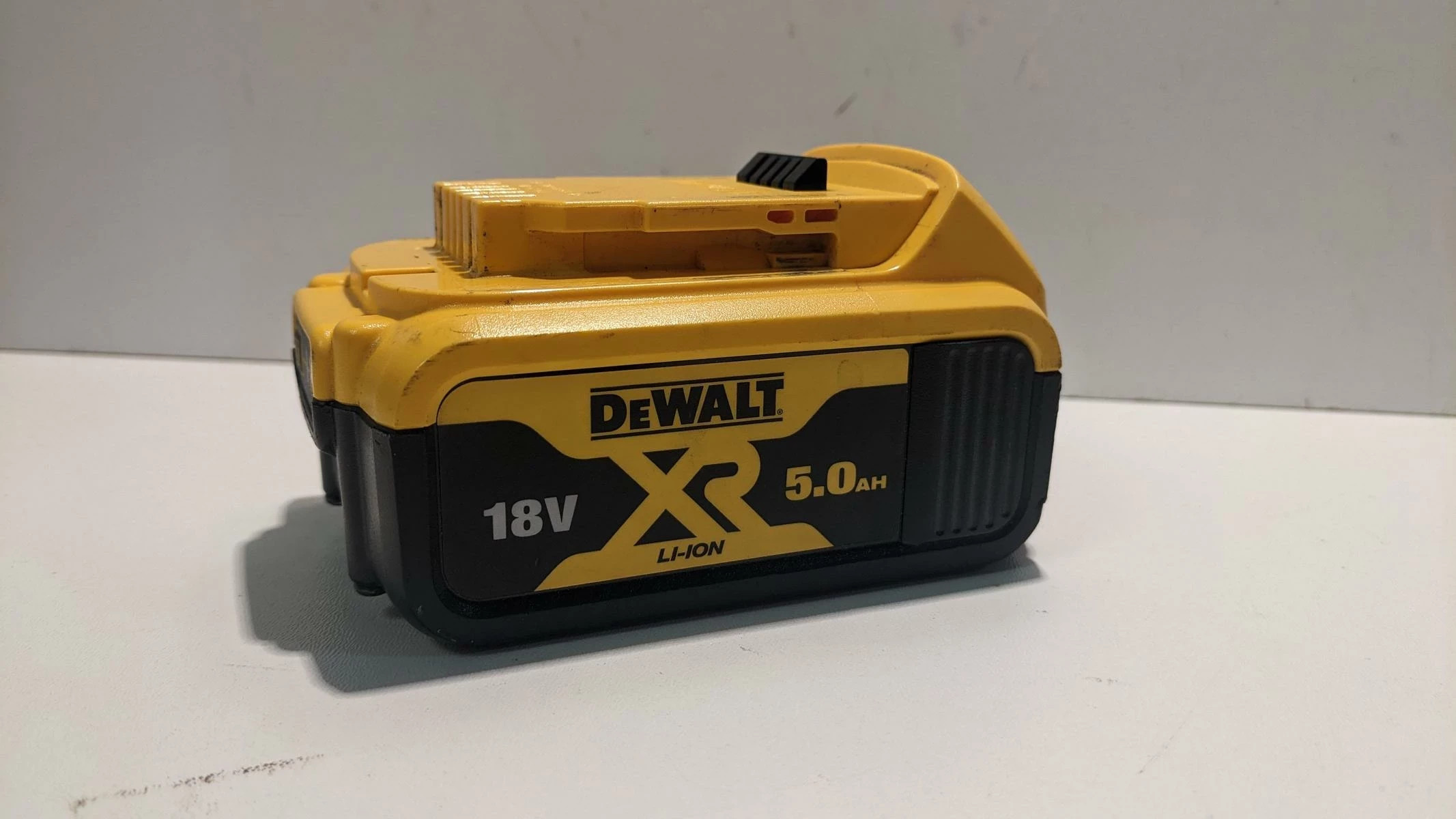 AKUMULATOR DEWALT 18V 5.0AH ROK 2021 | Akumulatory do elektronarzędzi ...