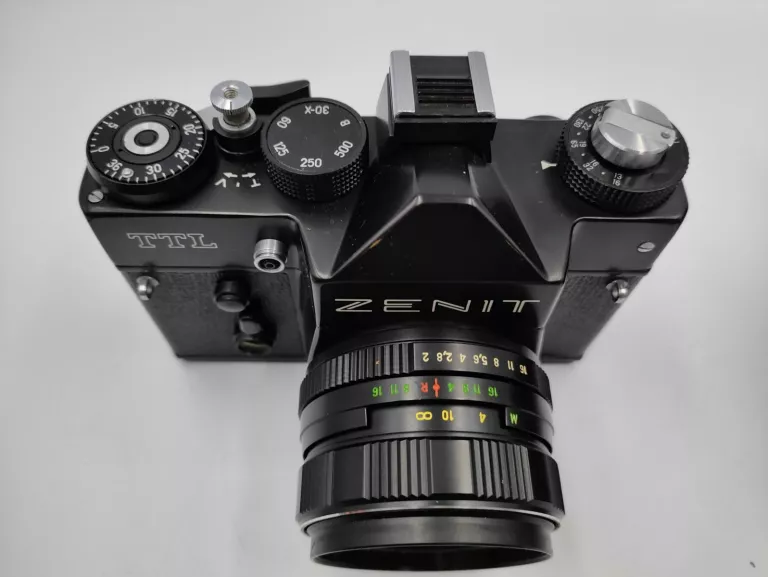 APARAT FOTOGRAFICZNY ZENITH TTL/ OBIEKTYW HELIOS | Kolekcjonerskie | Loombard.pl