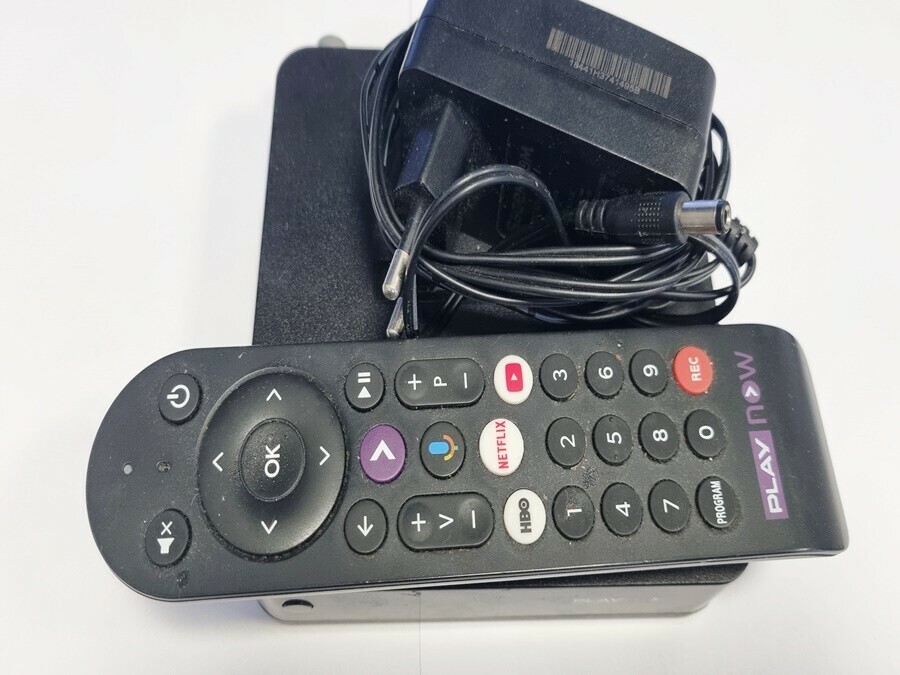 DEKODER PLAY NOW Z PILOTEM I ZASILACZEM | Nadajniki TV | Loombard.pl