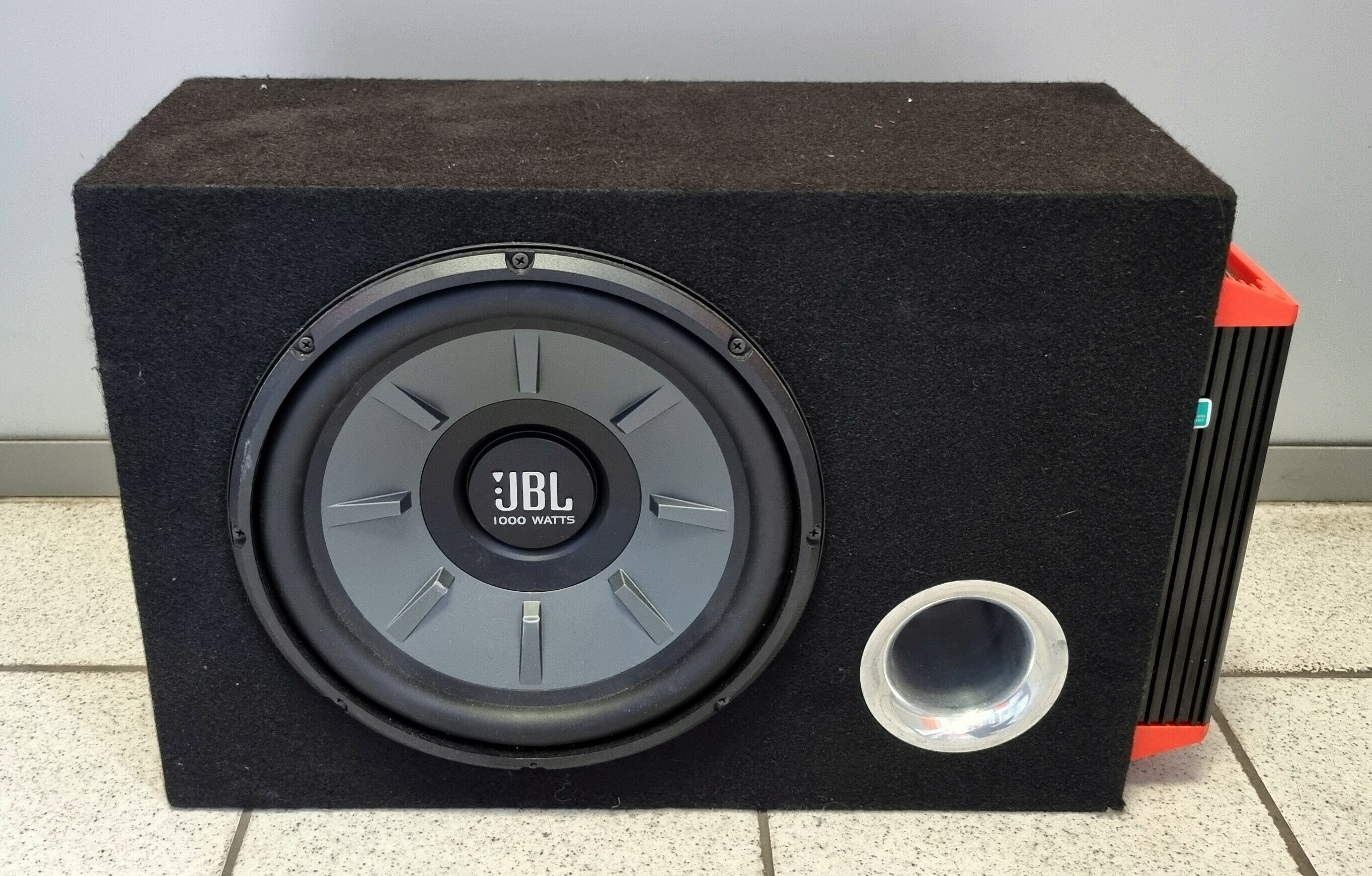 SUBWOOFER JBL 1000W + WZMACNIACZ VK 800W | Skrzynie basowe i tuby ...