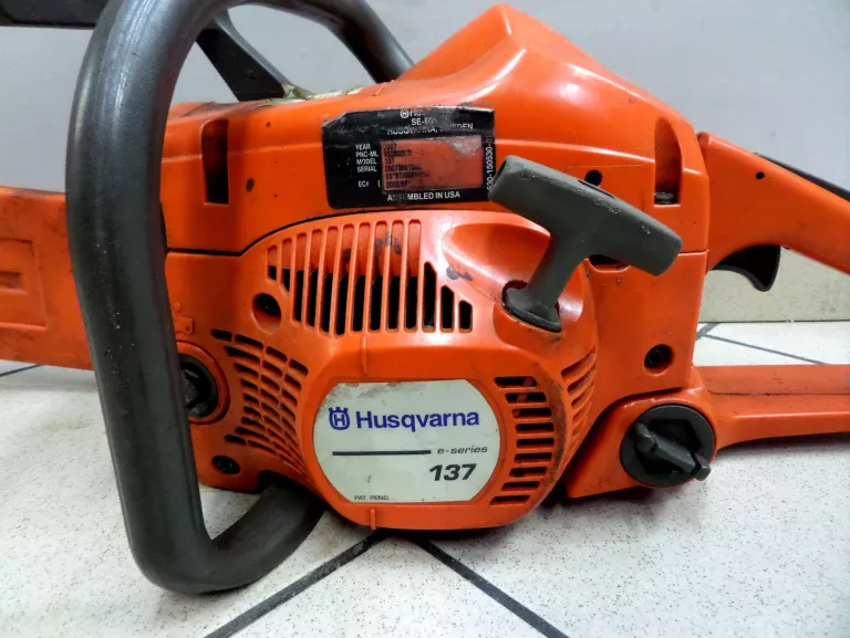 PIŁA SPALINOWA HUSQVARNA 137 E-SERIES | Piły łańcuchowe | Loombard.pl