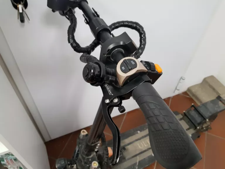 HULAJNOGA ELEKTRYCZNA ULTRON T103 V2.5 MAX 45KM/H | Hulajnogi ...