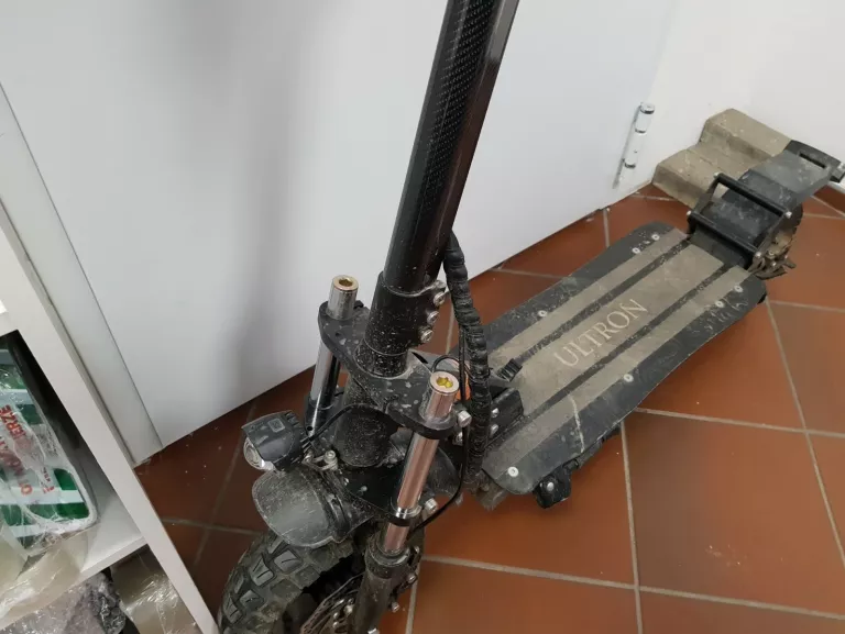 HULAJNOGA ELEKTRYCZNA ULTRON T103 V2.5 MAX 45KM/H | Hulajnogi ...