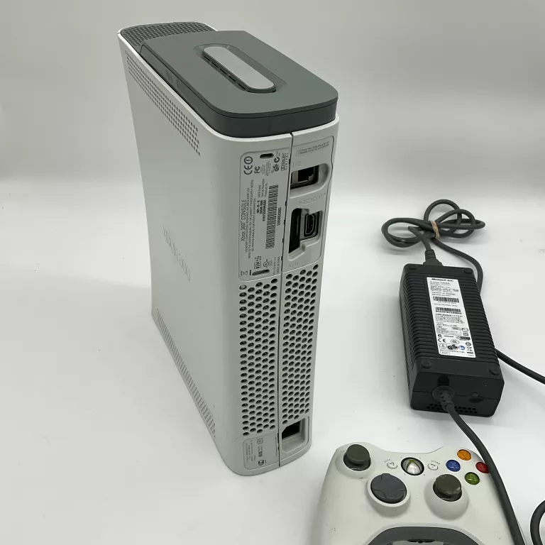 KONSOLA MICROSOFT XBOX 360 FAT | Konsole | Loombard.pl