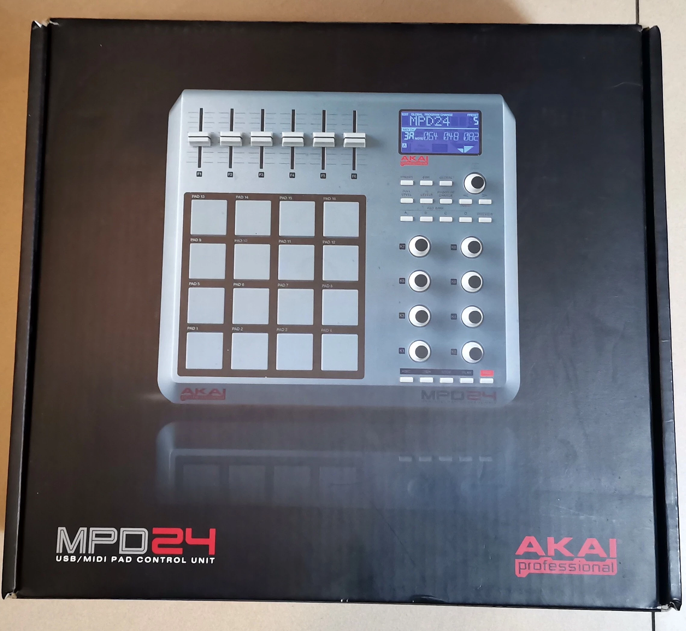 KONSOLA AKAI PROFESIONAL MPD24 + PUDEŁKO | Pozostałe | Loombard.pl