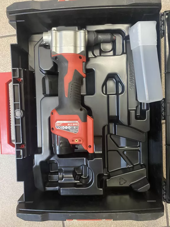 MILWAUKEE AKUMULATOROWA NITOWNICA M12 BPRT 12V | Nitownice | Loombard.pl