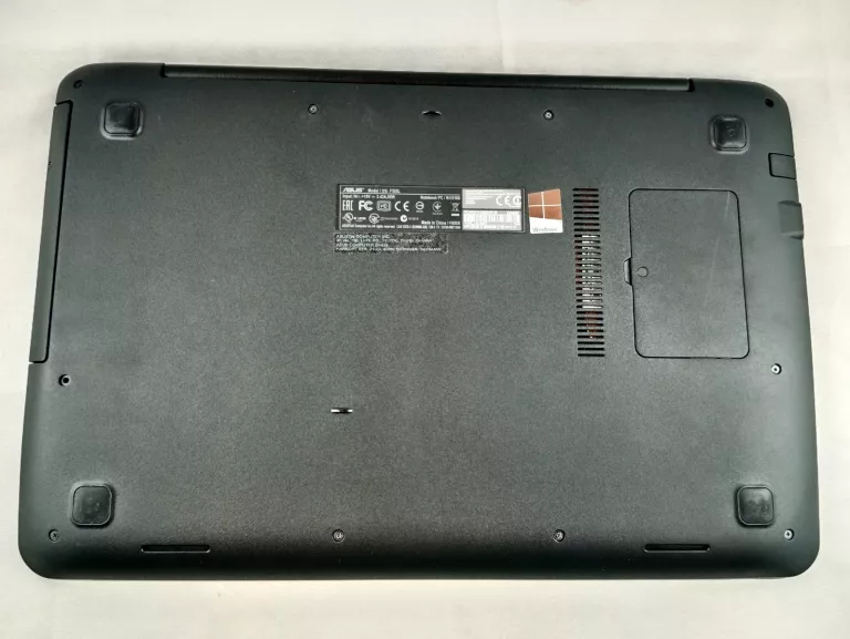 LAPTOP ASUS F555L INTEL CORE I3 4/500 GB | Laptopy | Loombard.pl