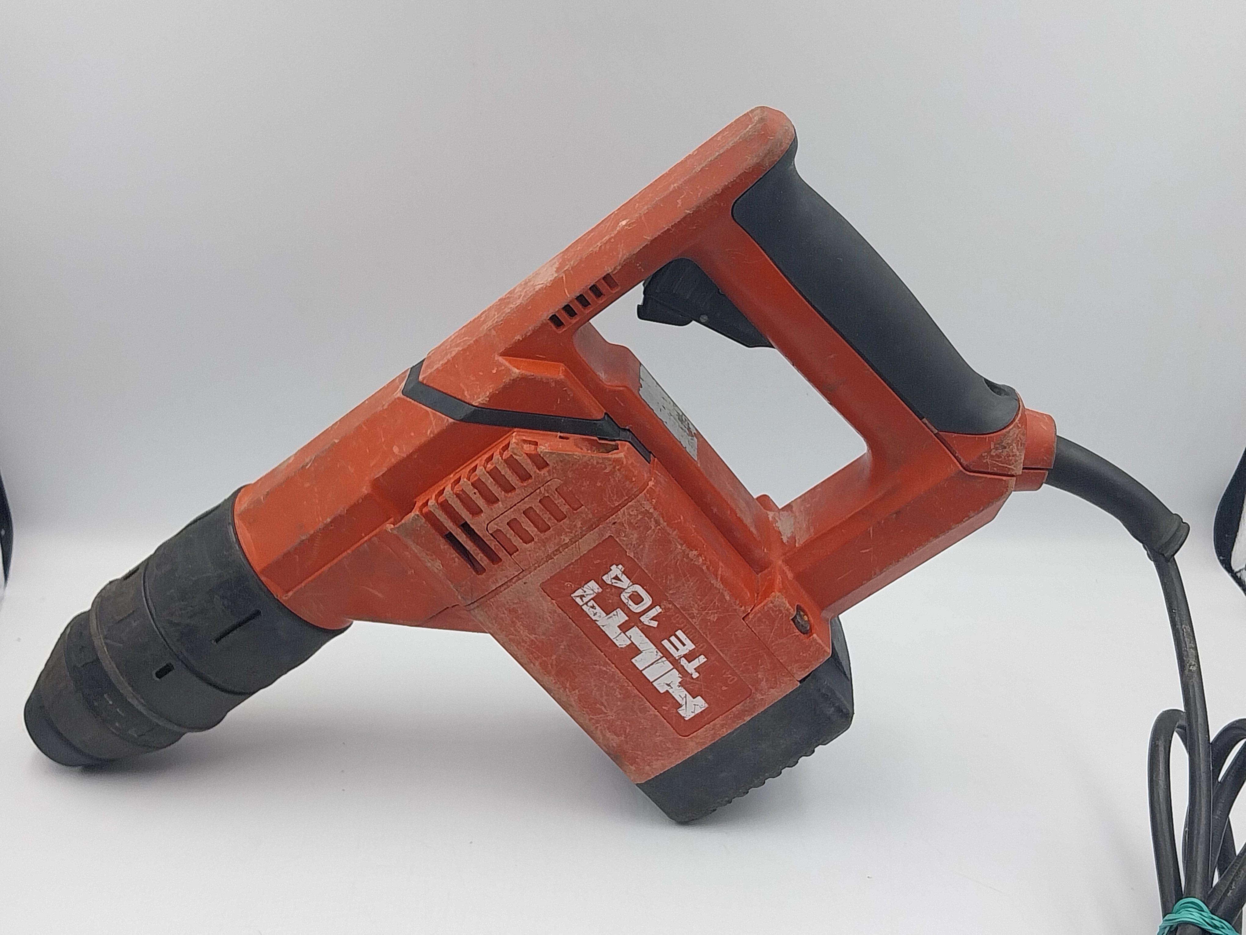 MŁOT DŁUTUJĄCY HILTI TE 104 | Młoty udarowe | Loombard.pl