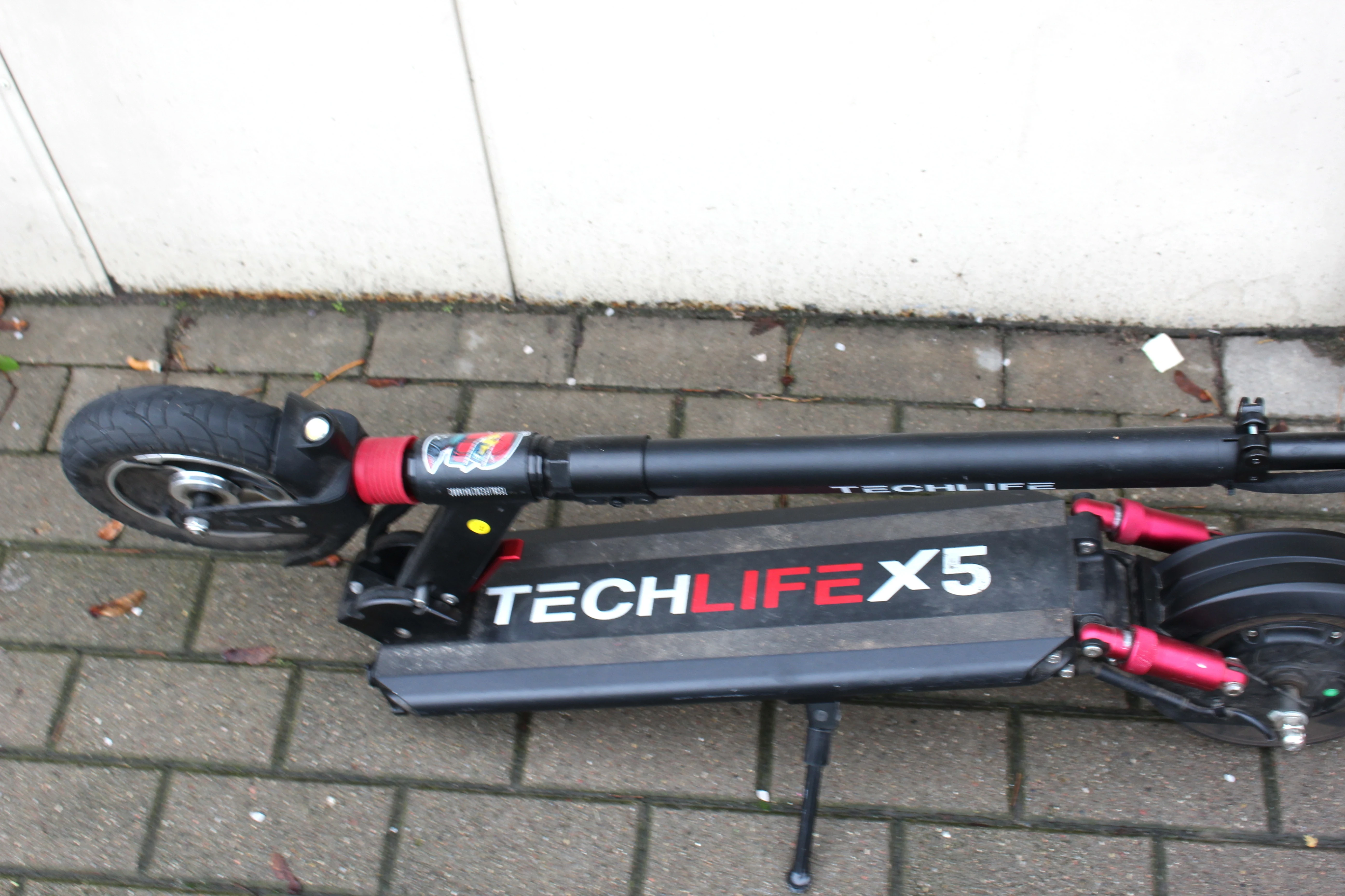 HULAJNOGA ELEKTRYCZNA TECHLIFE X5 | Hulajnogi elektryczne | Loombard.pl