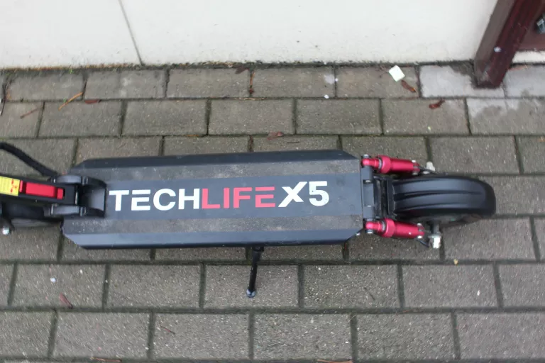 HULAJNOGA ELEKTRYCZNA TECHLIFE X5 | Hulajnogi elektryczne | Loombard.pl