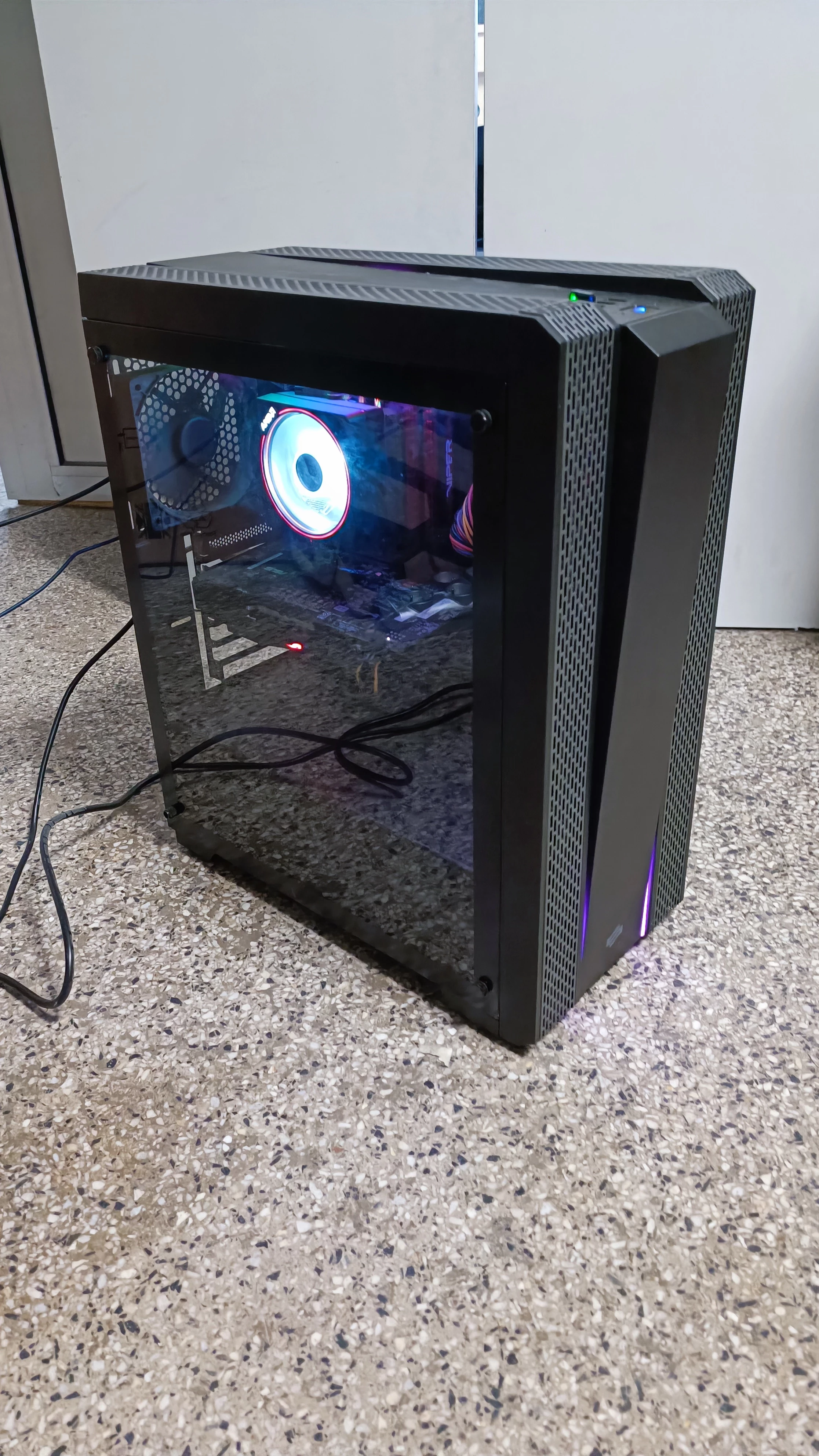 PC RAYZEN 5 8GB RAM RX570+ AKCESORIA | Komputery stacjonarne | Loombard.pl