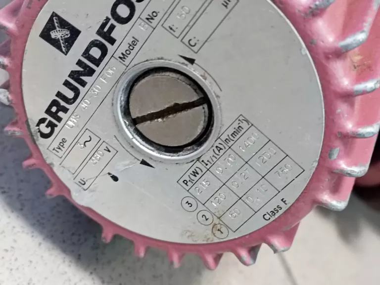 POMPA OBIEGOWA GRUNDFOS UMS 40-30 F06 | Pompy i filtry | Loombard.pl