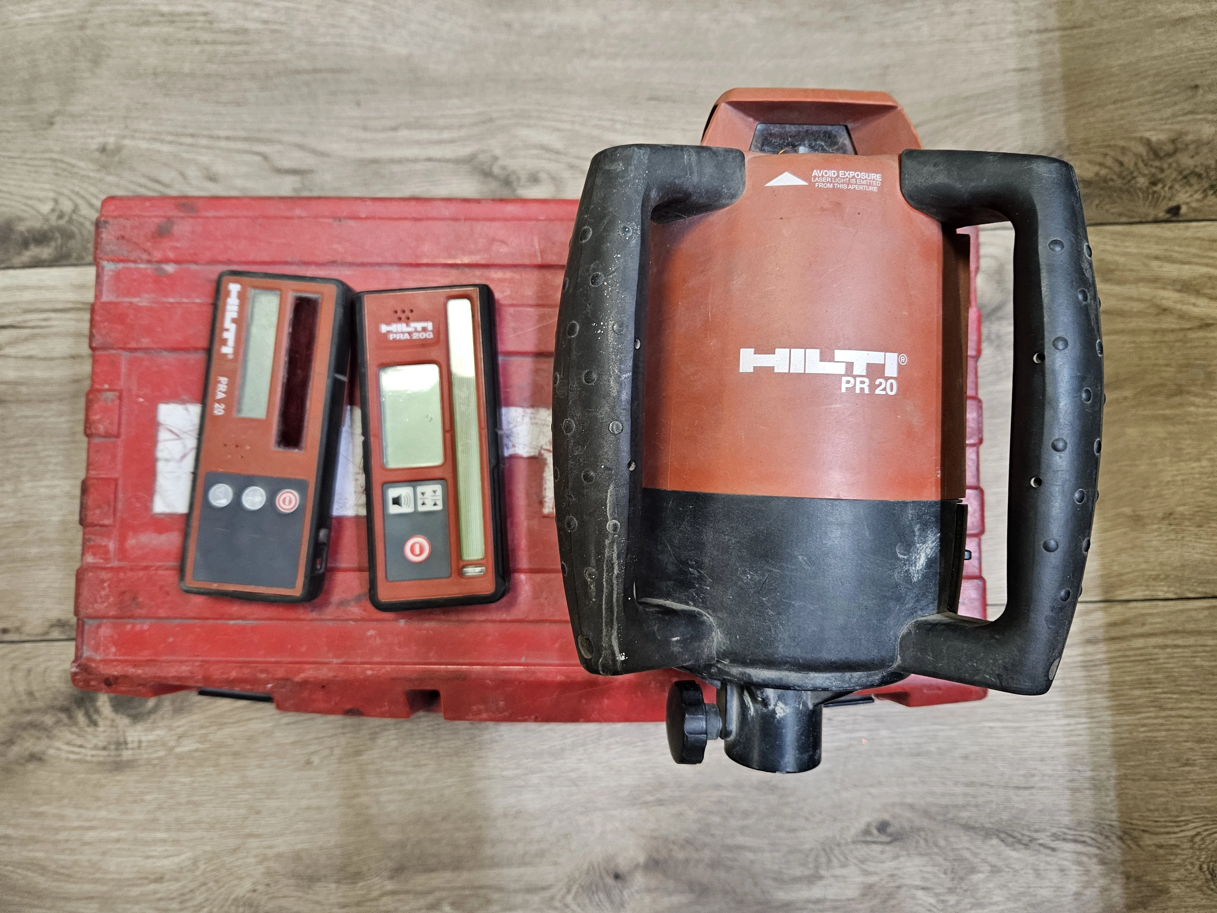 NIWELATOR HILTI PR 20 + PRA 20 + PRA 20G WALIZKA | Niwelatory | Loombard.pl
