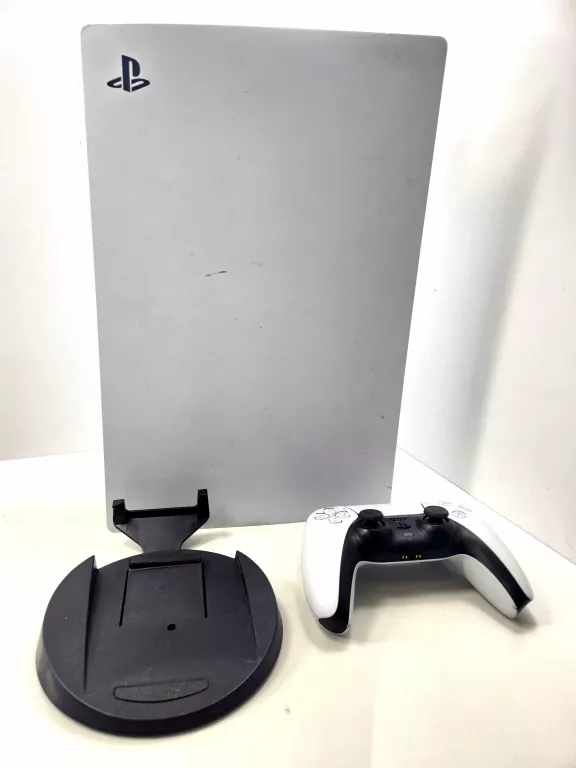 KONSOLA PS5 + PAD + OKABLOWANIE + PUDEŁKO FIFA | Konsole | Loombard.pl