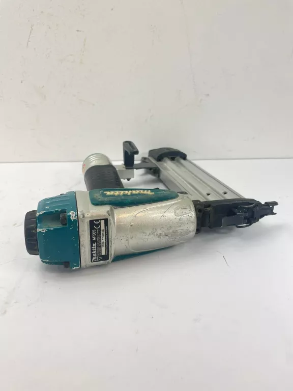 MAKITA AF505 B/N GWOZDZIARKA + WALIZKA | Gwoździarki | Loombard.pl