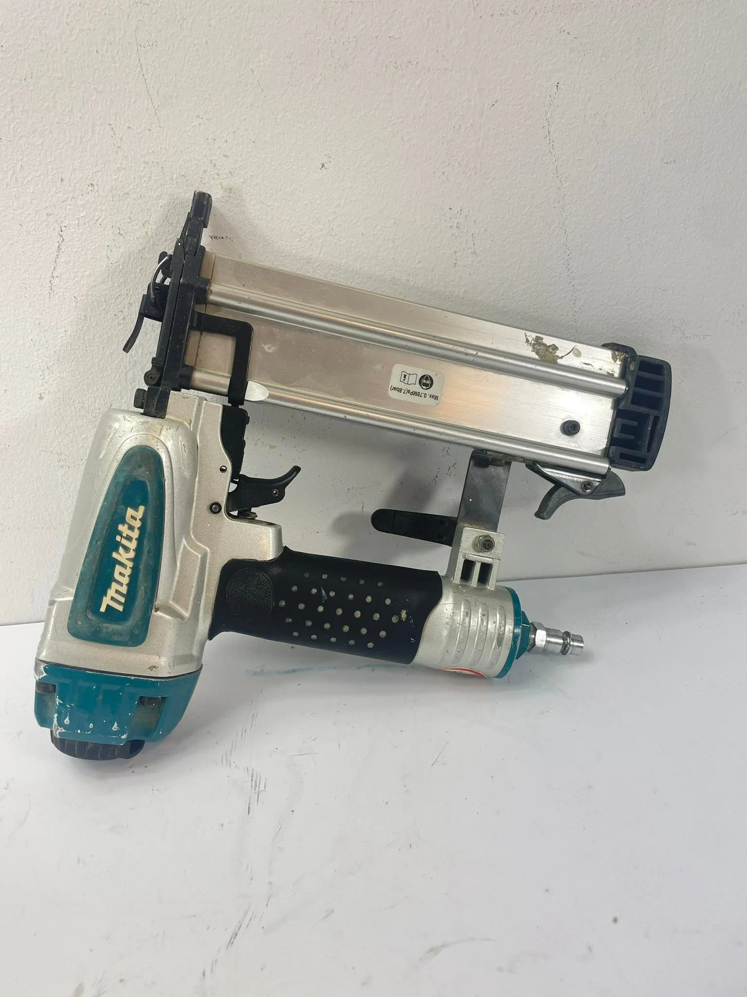 MAKITA AF505 B/N GWOZDZIARKA + WALIZKA | Gwoździarki | Loombard.pl