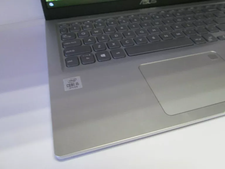LAPTOP ASUS X515J / 8GB/ WINDOWS PRO 11 | Laptopy | Loombard.pl