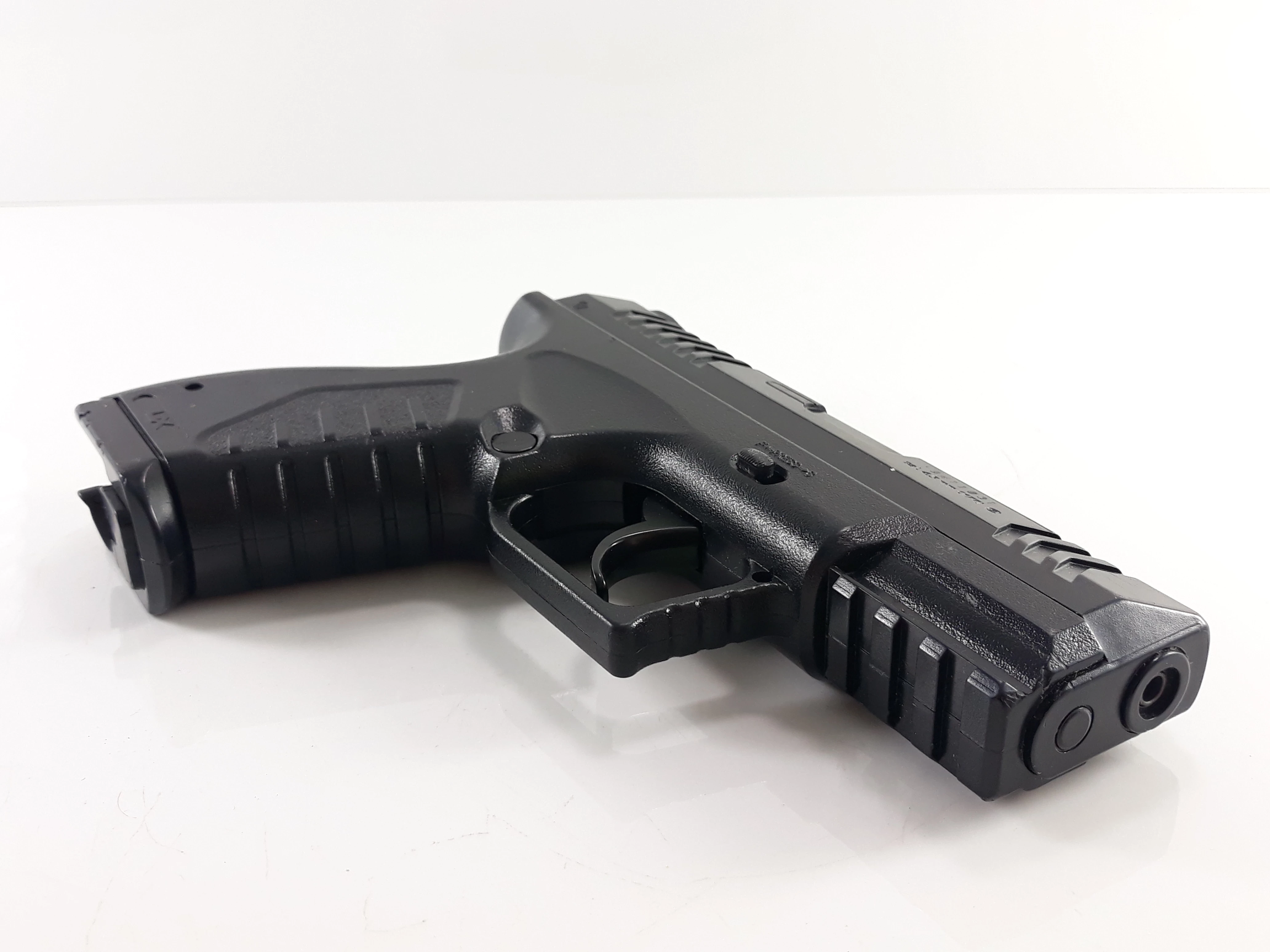 WIATRÓWKA PISTOLET CO2 UMAREX XBG 4,5 MM BB | Pistolety | Loombard.pl