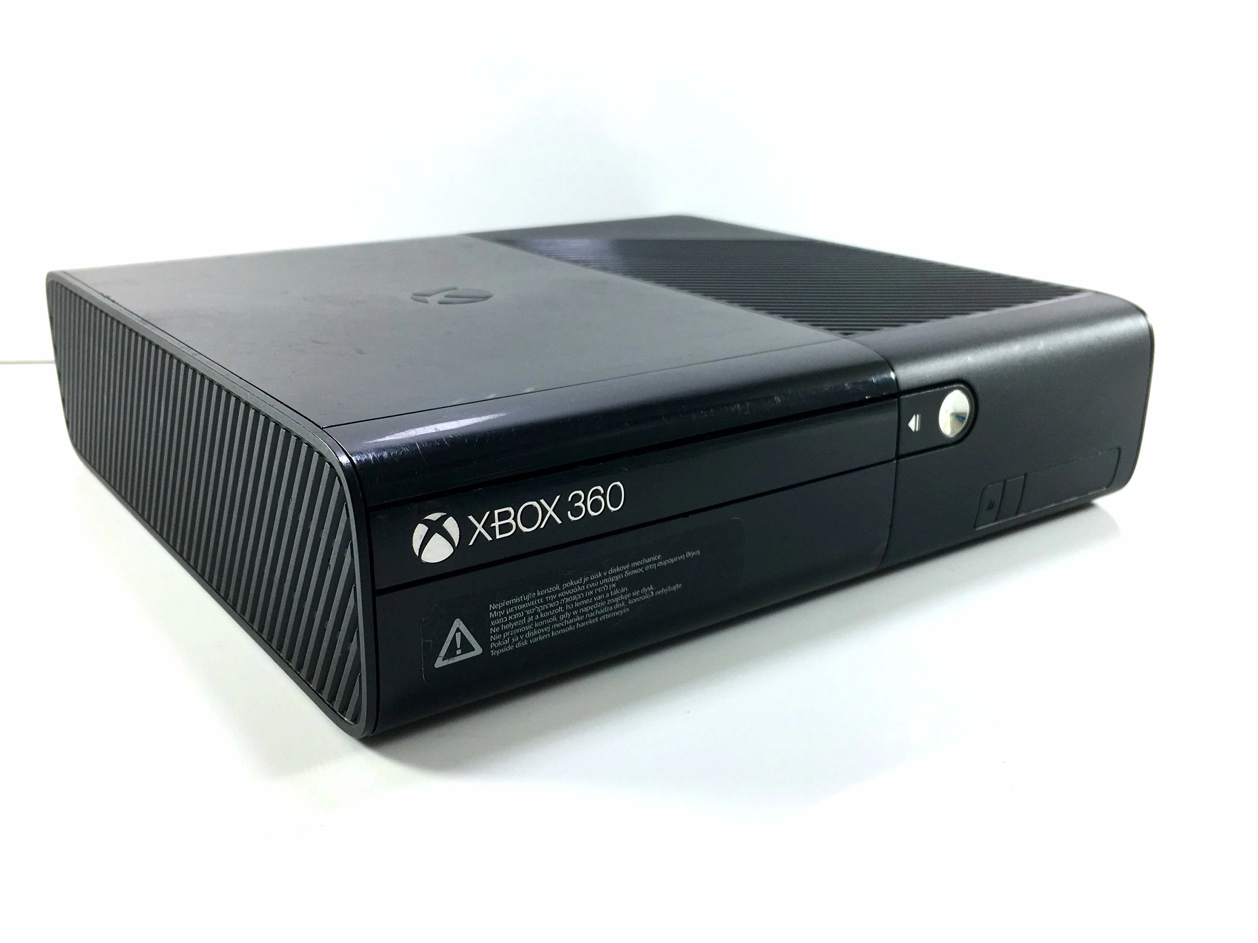 KONSOLA MICROSOFT XBOX 360 E 500GB + 2 PADY | Konsole | Loombard.pl