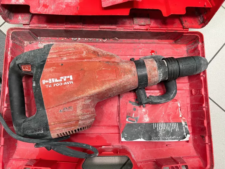 MŁOT WYBURZENIOWY HILTI TE 700-AVR CZYTAJ OPIS!!! | Młoty wyburzeniowe ...
