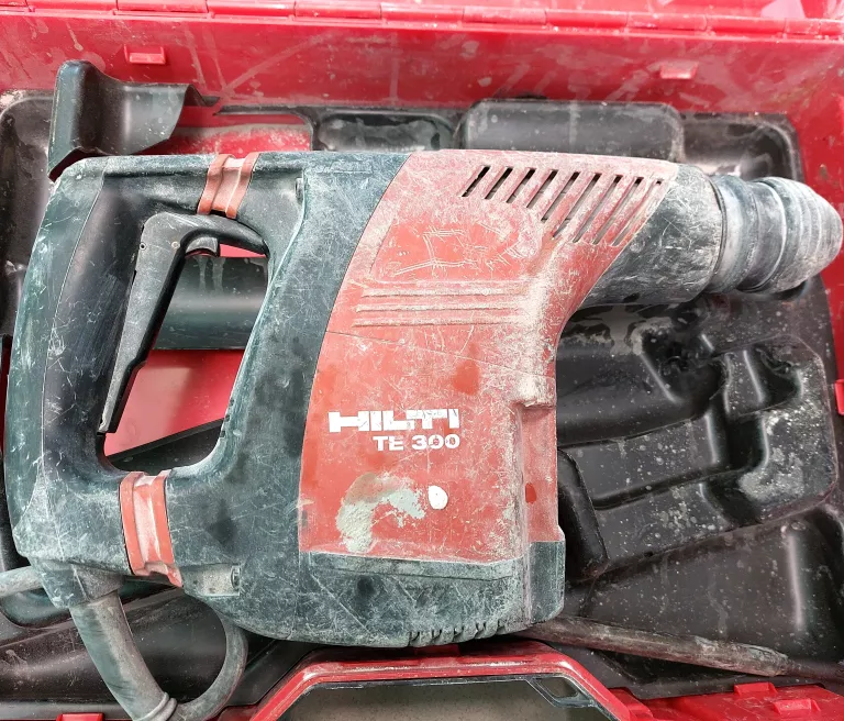 MŁOT HILTI TE 300 WALIZKA | Młoty udarowe | Loombard.pl
