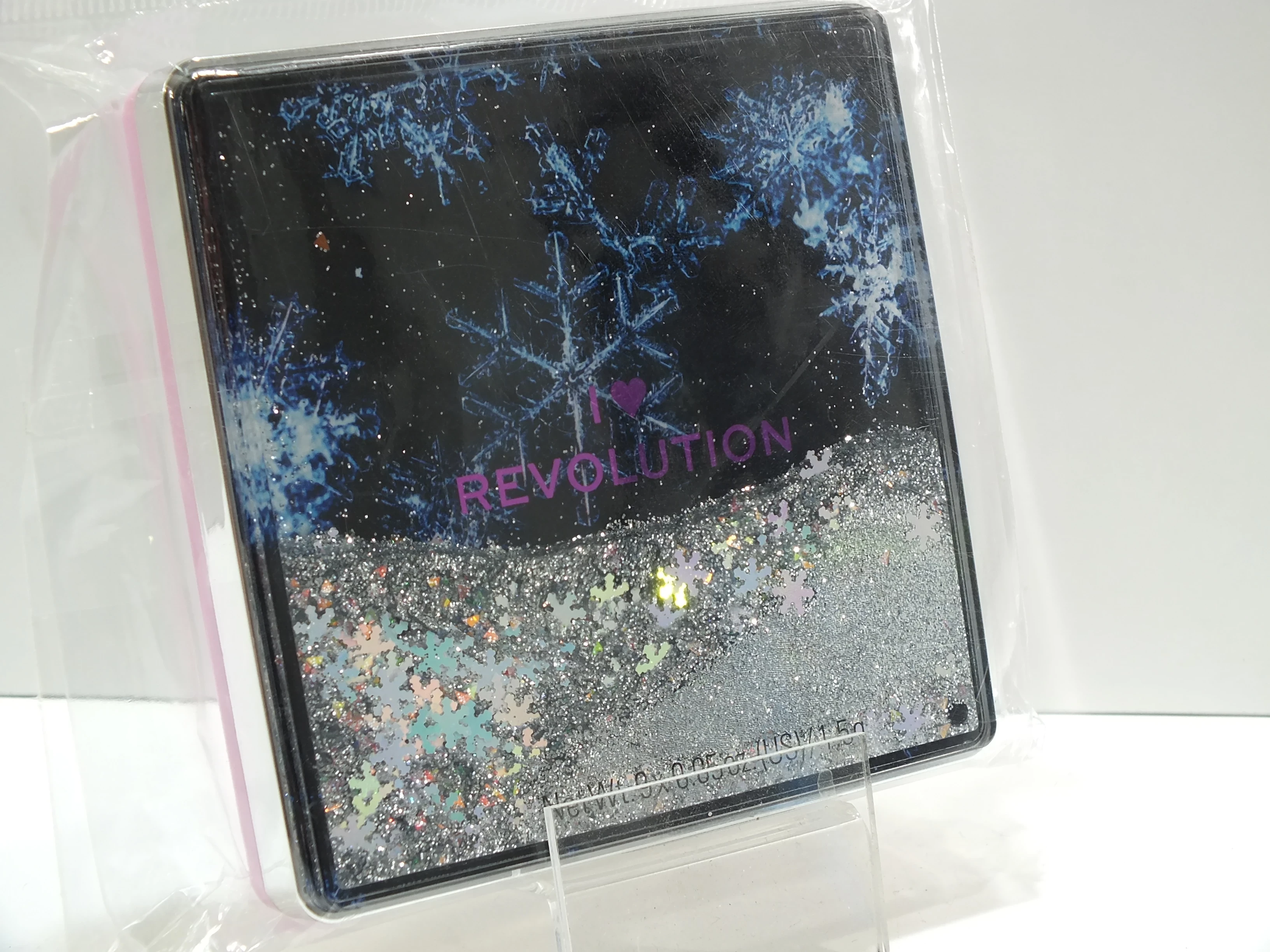 REVOLUTION SNOW GLOBE SNOWFLAKE PALETA CIENI | Cienie | Loombard.pl