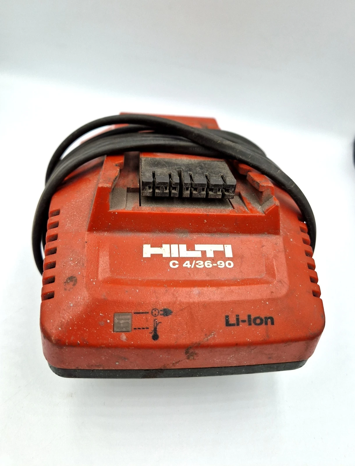 ŁADOWARKA HILTI C 4/36-90 | Ładowarki | Loombard.pl