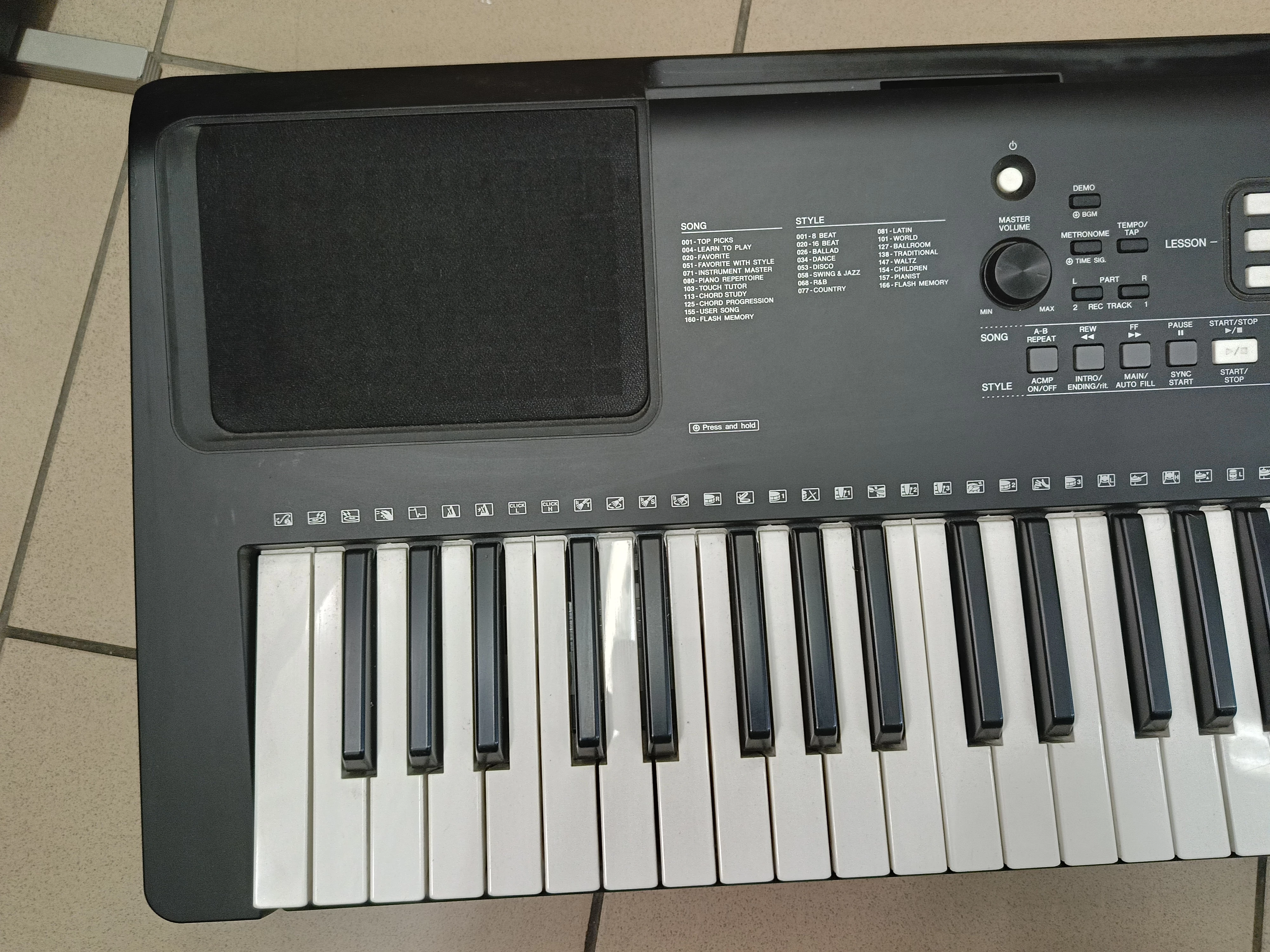 KEYBOARD YAMAHA PSR-EW300 + POKROWIEC | Keyboardy | Loombard.pl