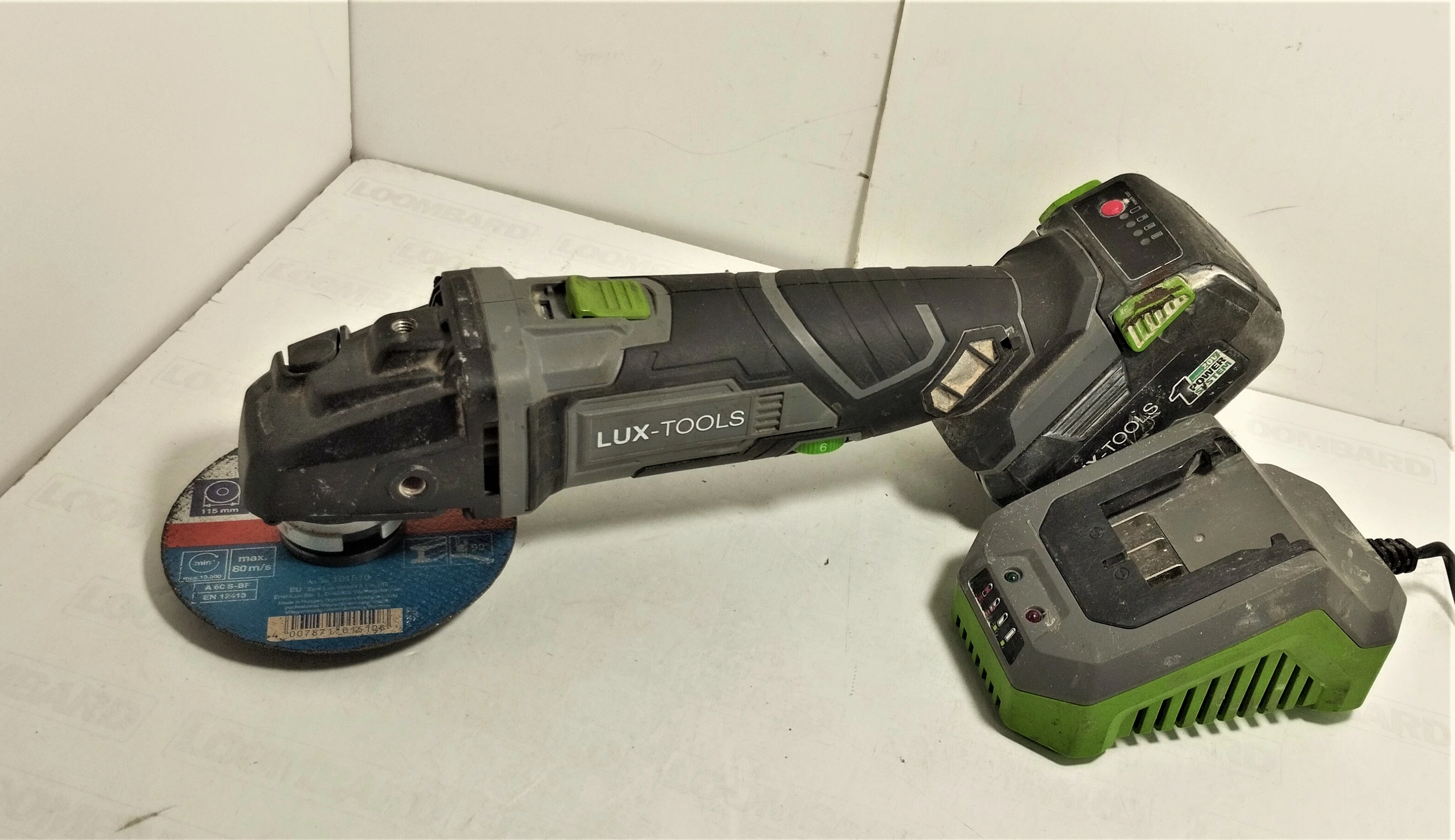 SZLIFIERKA KĄTOWA LUXTOOLS A-WS-20/115 AKU + ŁAD | Szlifierki | Loombard.pl