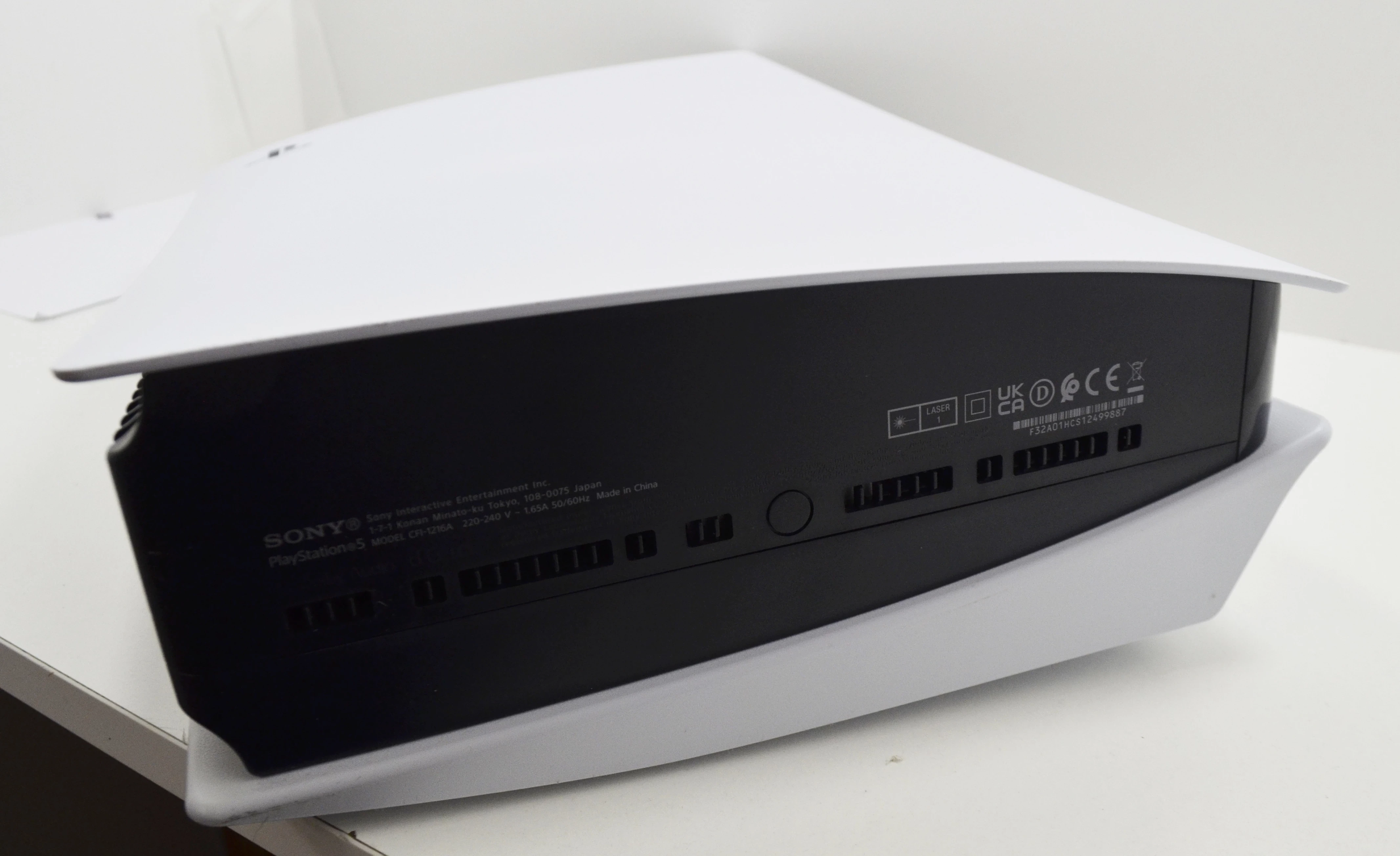 KONSOLA SONY PLAYSTATION 5 825 GB CFI-1216A GWA. | Konsole | Loombard.pl