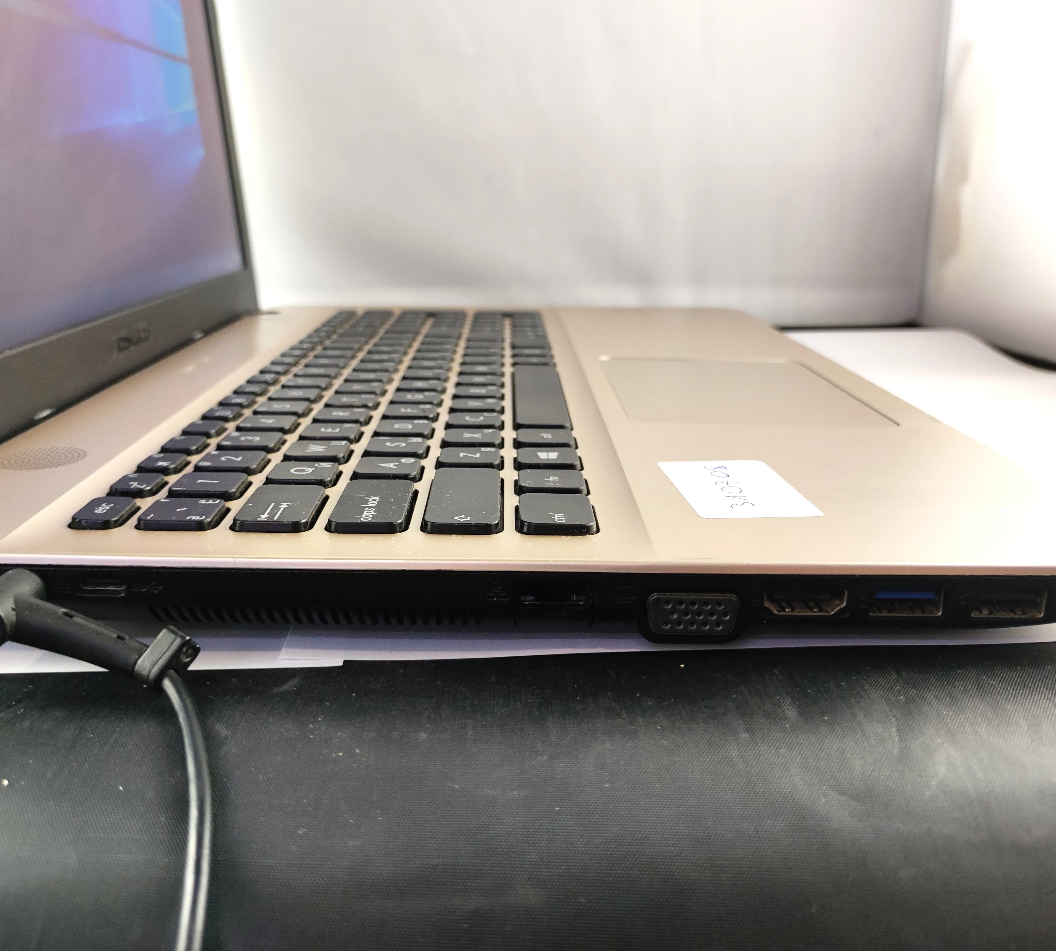 LAPTOP ASUS SONIC MASTER 4/500GB HDD + ZASILACZ | Asus | Loombard.pl