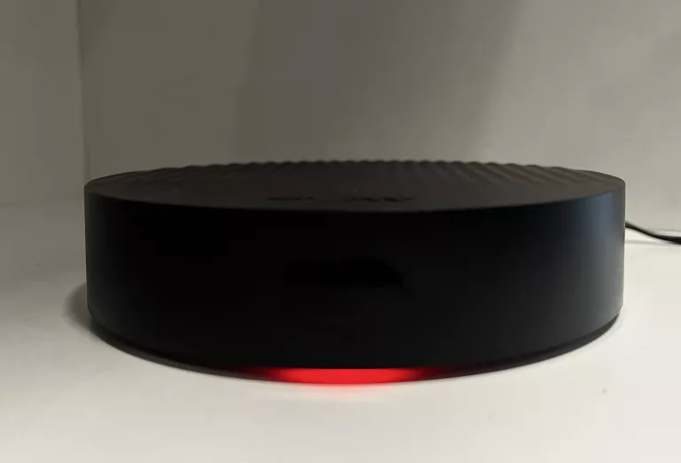 DEKODER PLAY BOX TV 4K HDR KOMPLET // ANDROID TV | Urządzenia | Loombard.pl