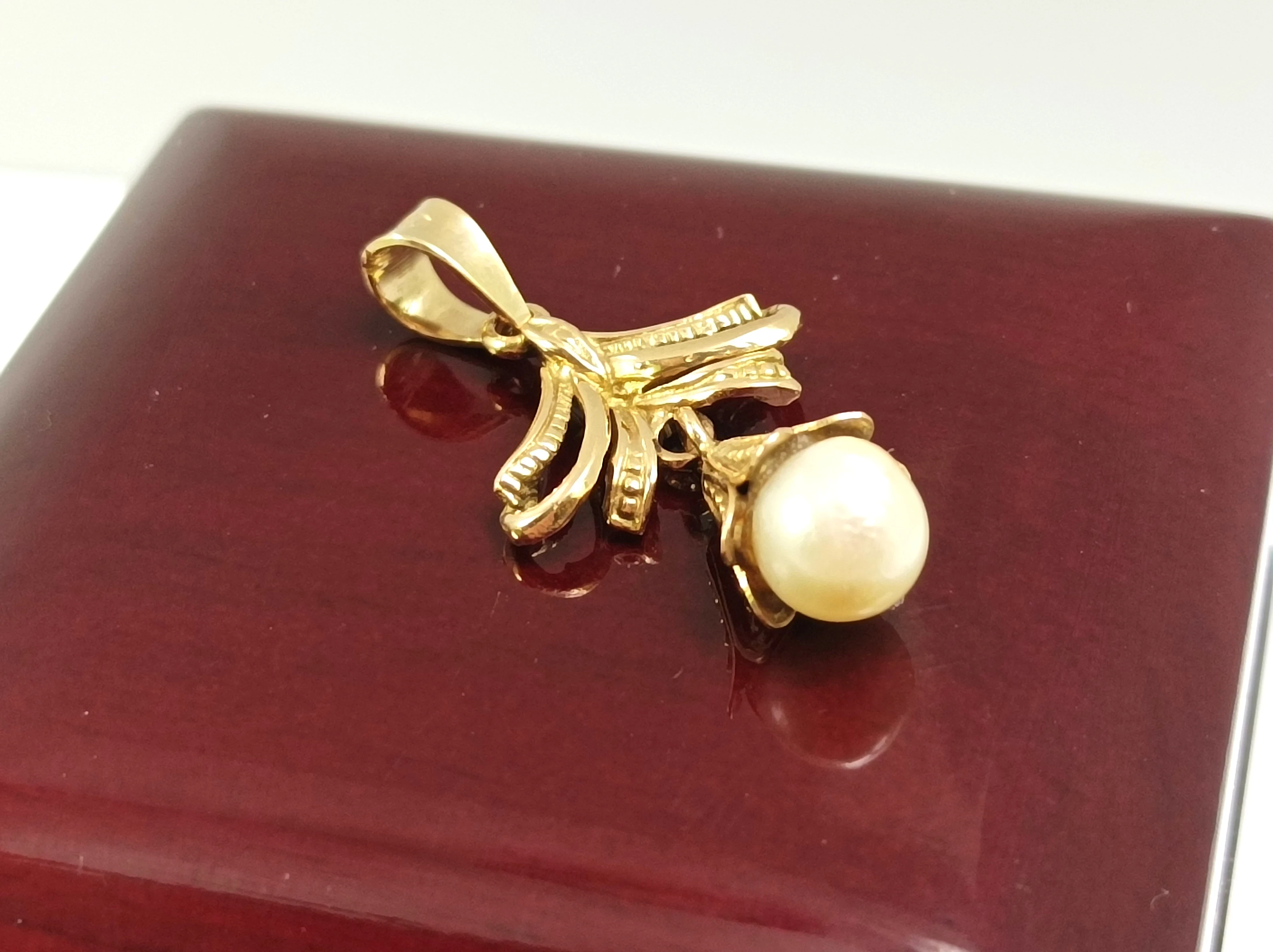 NIETYPOWA ZŁOTA ZAWIESZKA Z PERŁĄ 750 3.27G | Wisiorki | Loombard.pl