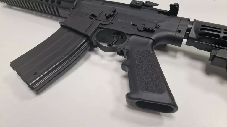 WIATRÓWKA CROSMAN R1 4,5MM CFAR1B CZARNA | Karabinki | Loombard.pl