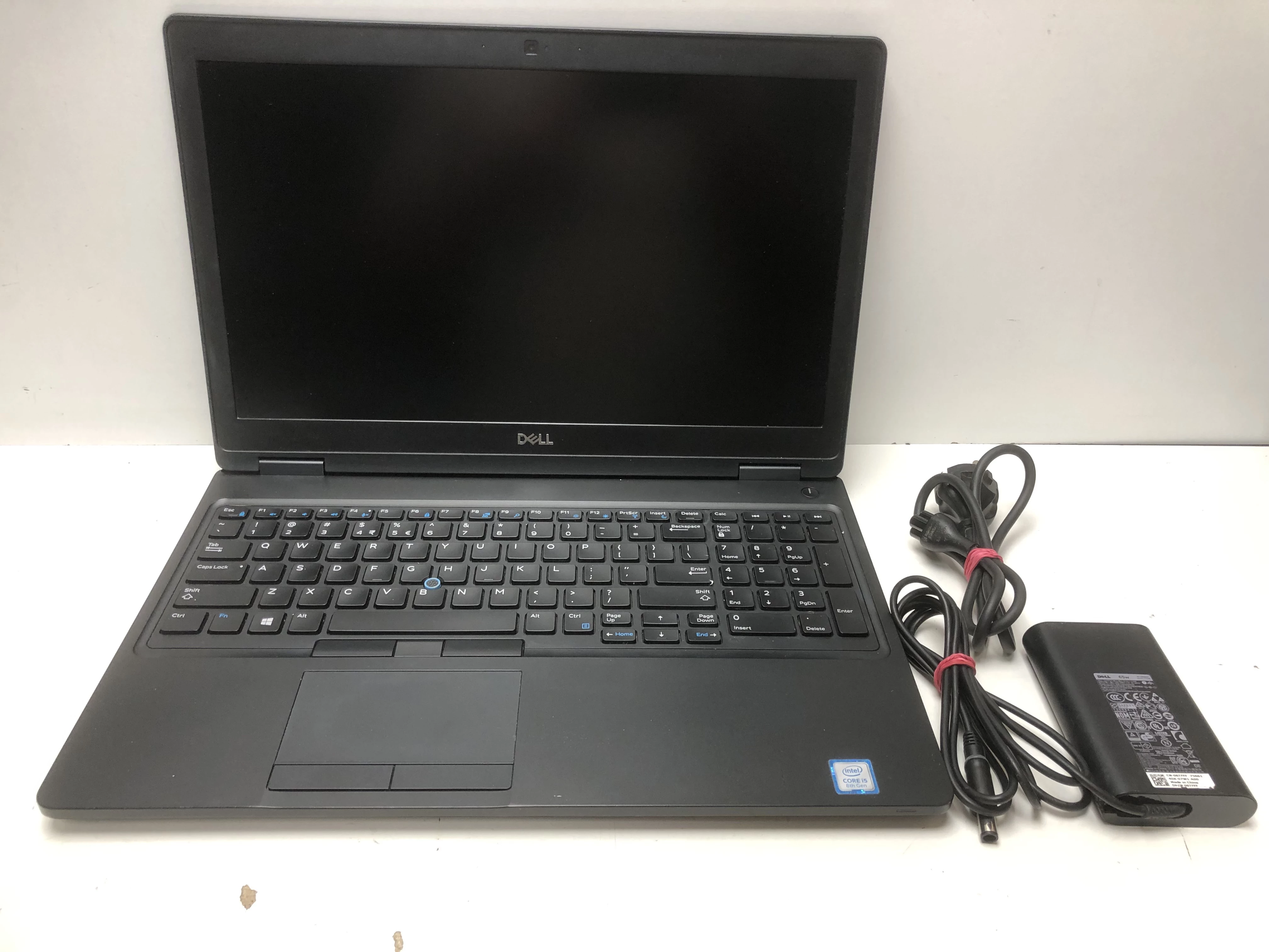 LAPTOP DELL LATITUDE 5590 I5 8GB RAM 256GB SSD | Laptopy | Loombard.pl