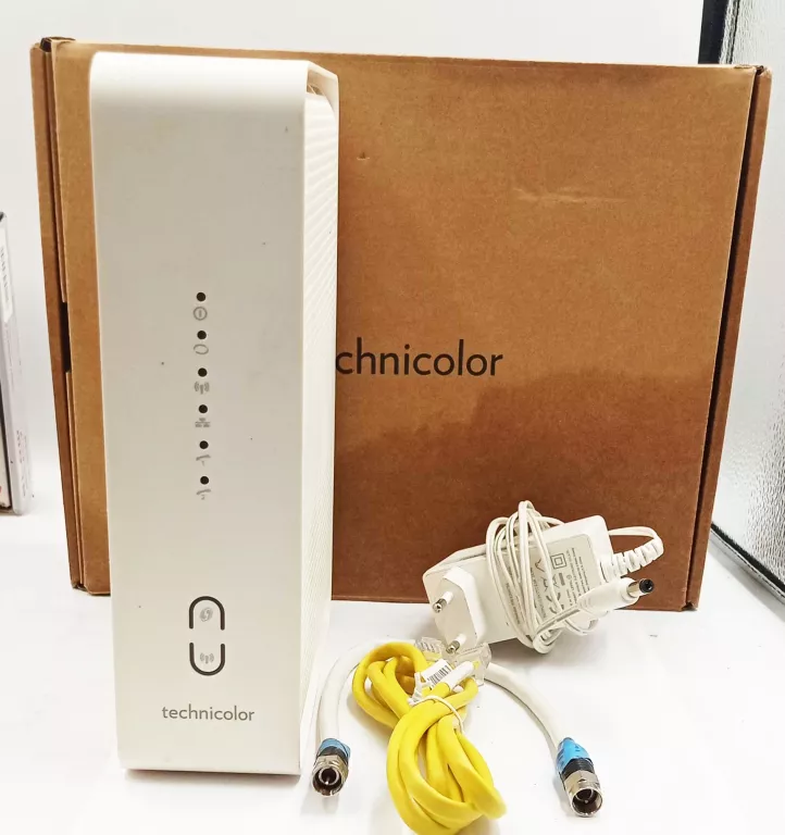 ROUTER PRZEWODOWY TECHNICOLOR CGA2121 | Routery przewodowe | Loombard.pl