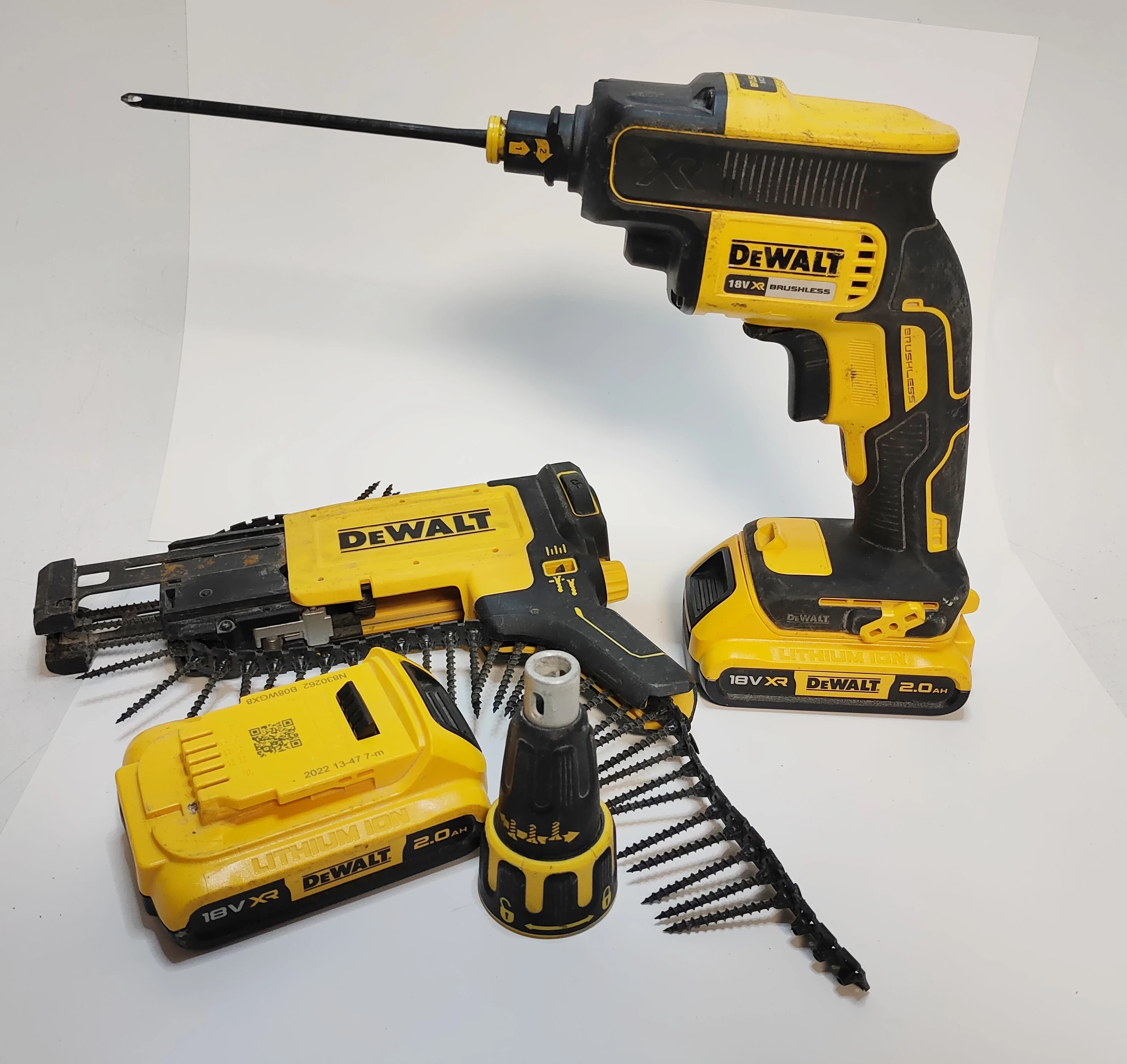 WKRĘTARKA DEWALT 18 V DCF620 + MAGAZYNEK DO WKRĘTÓW DCF6202 | Loombard.pl