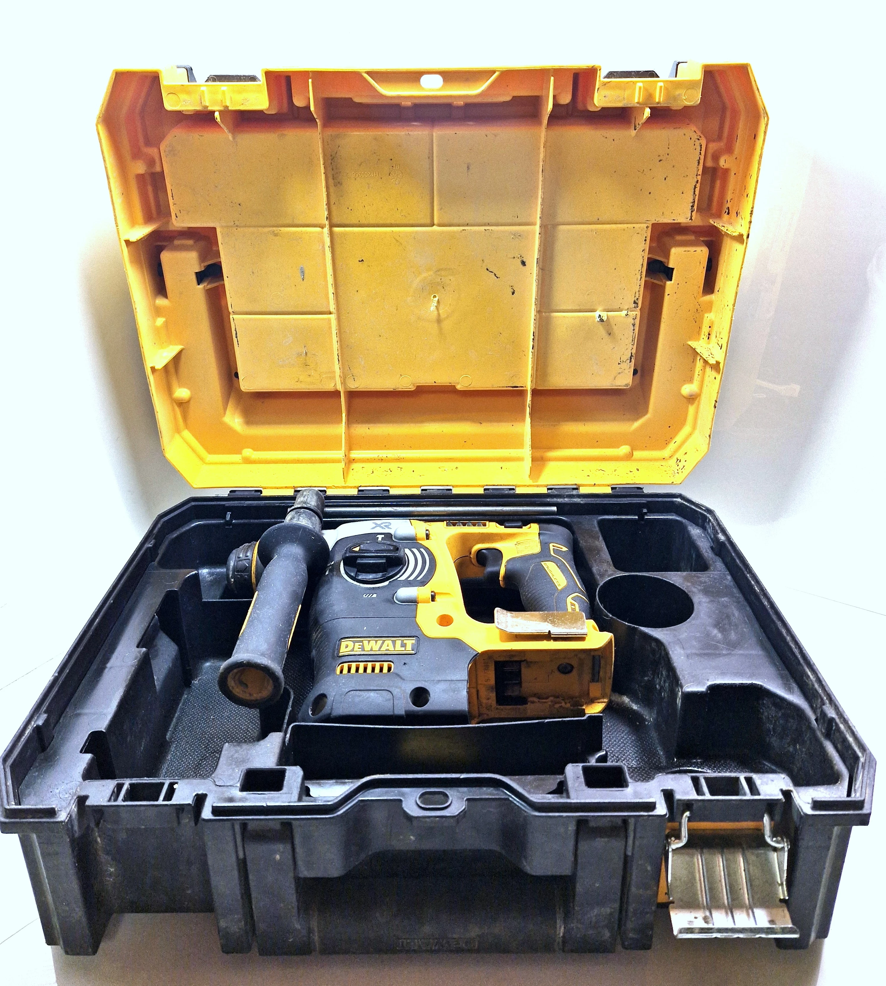 MŁOTOWIERTARKA DEWALT DCH273 WALIZKA | Młotowiertarki | Loombard.pl