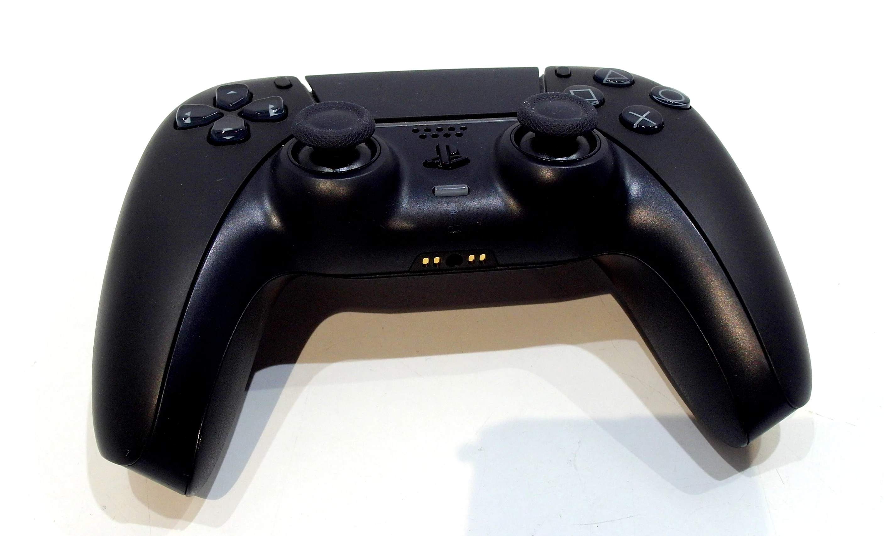 KONSOLA PS5 SLIM CFI-2016 1TB+2PAD+STACJA ŁADUJĄCA | Konsole | Loombard.pl
