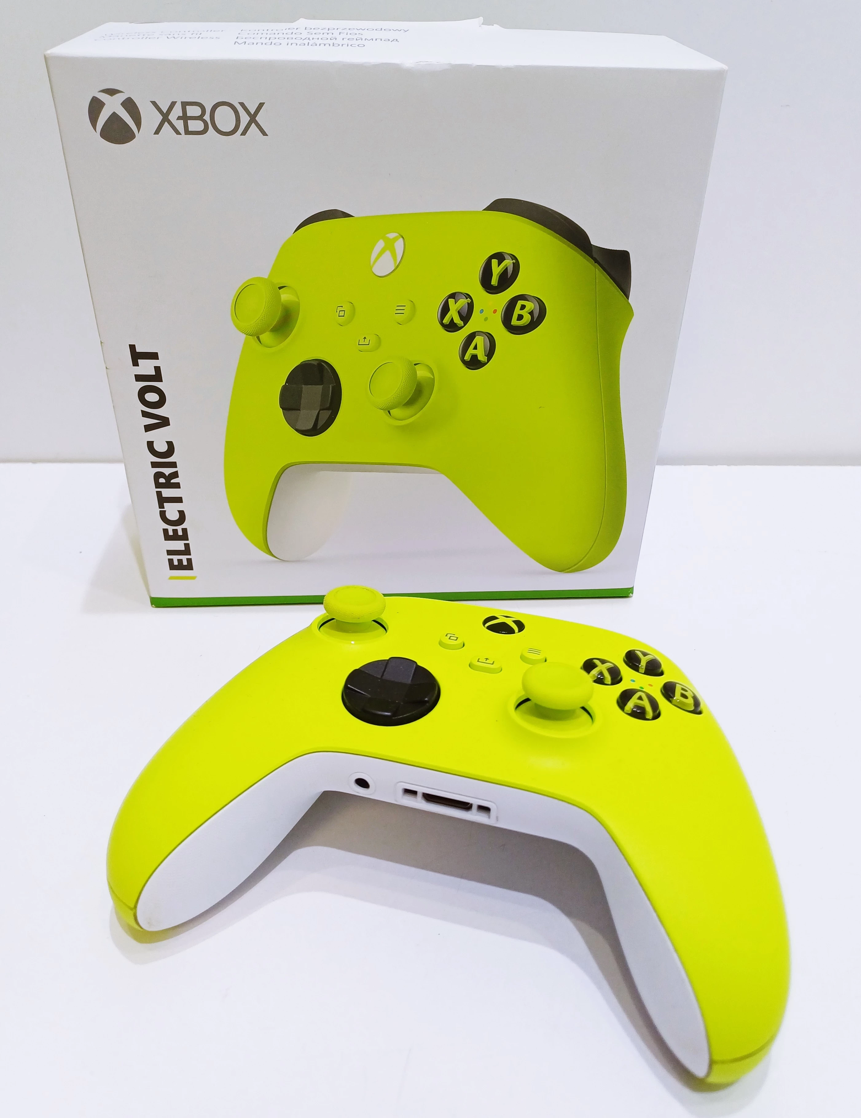 PAD XBOX SERIES S X PC ZÓŁTY 1914 PUDEŁKO | Pady | Loombard.pl