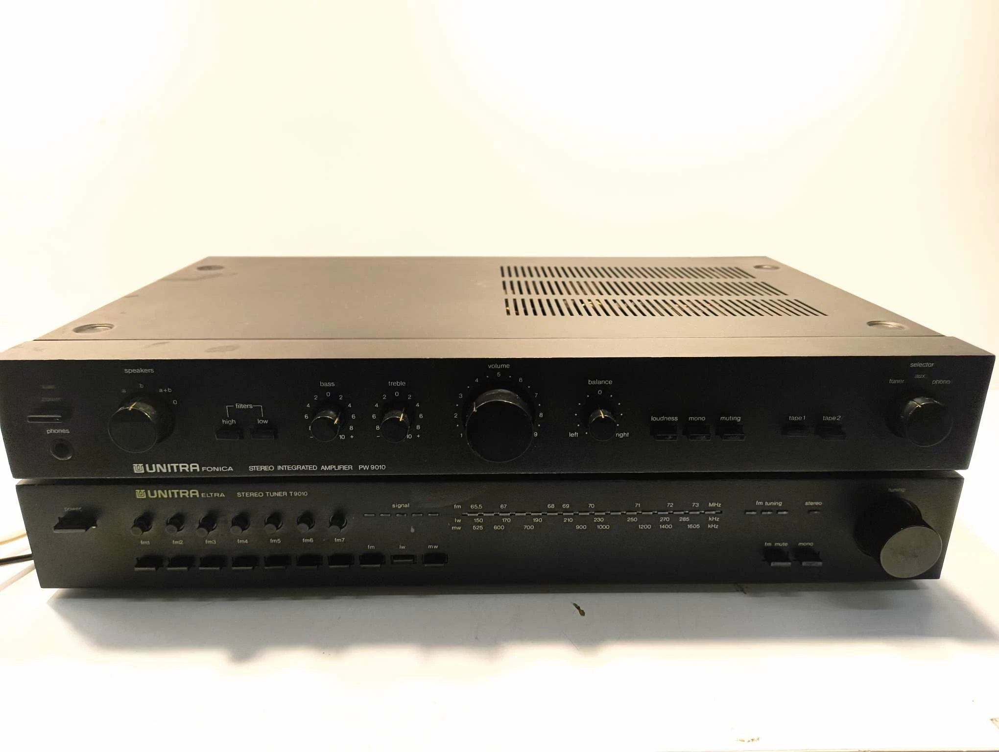 UNITRA STEREO TUNER T9010 + AMPLITUNER UNITRA PW9010 | Wzmacniacze ...