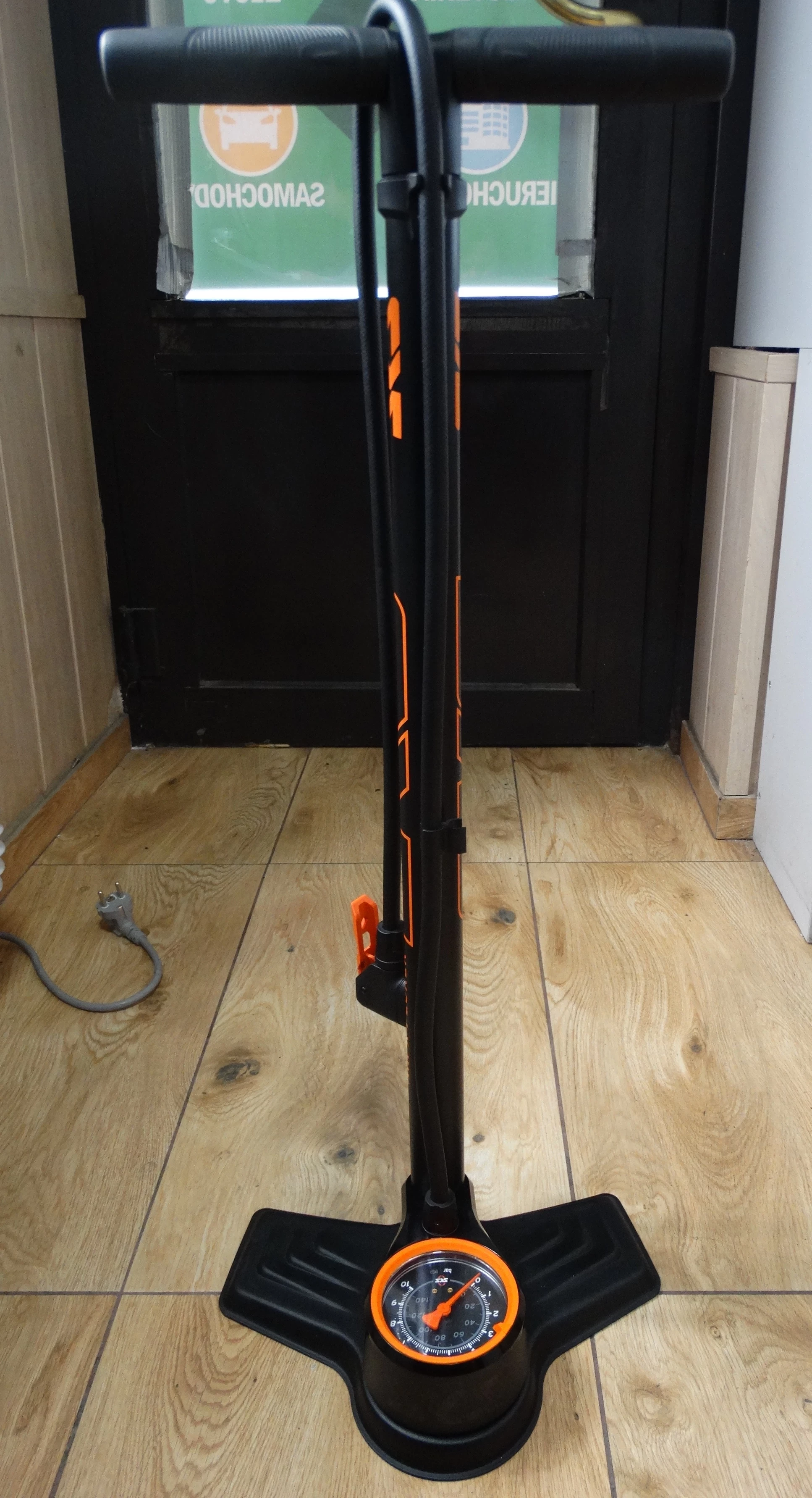 POMPKA ROWEROWA Z MANOMETREM SKS AIR-X-PLORER | Pompki rowerowe ...