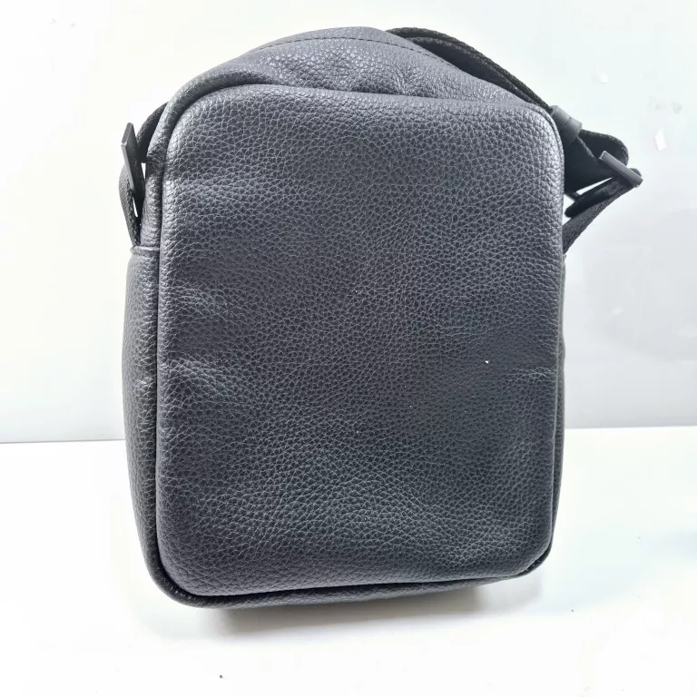 SASZETKA MĘSKA CALVIN KLEIN CZARNA | Sportowe | Loombard.pl